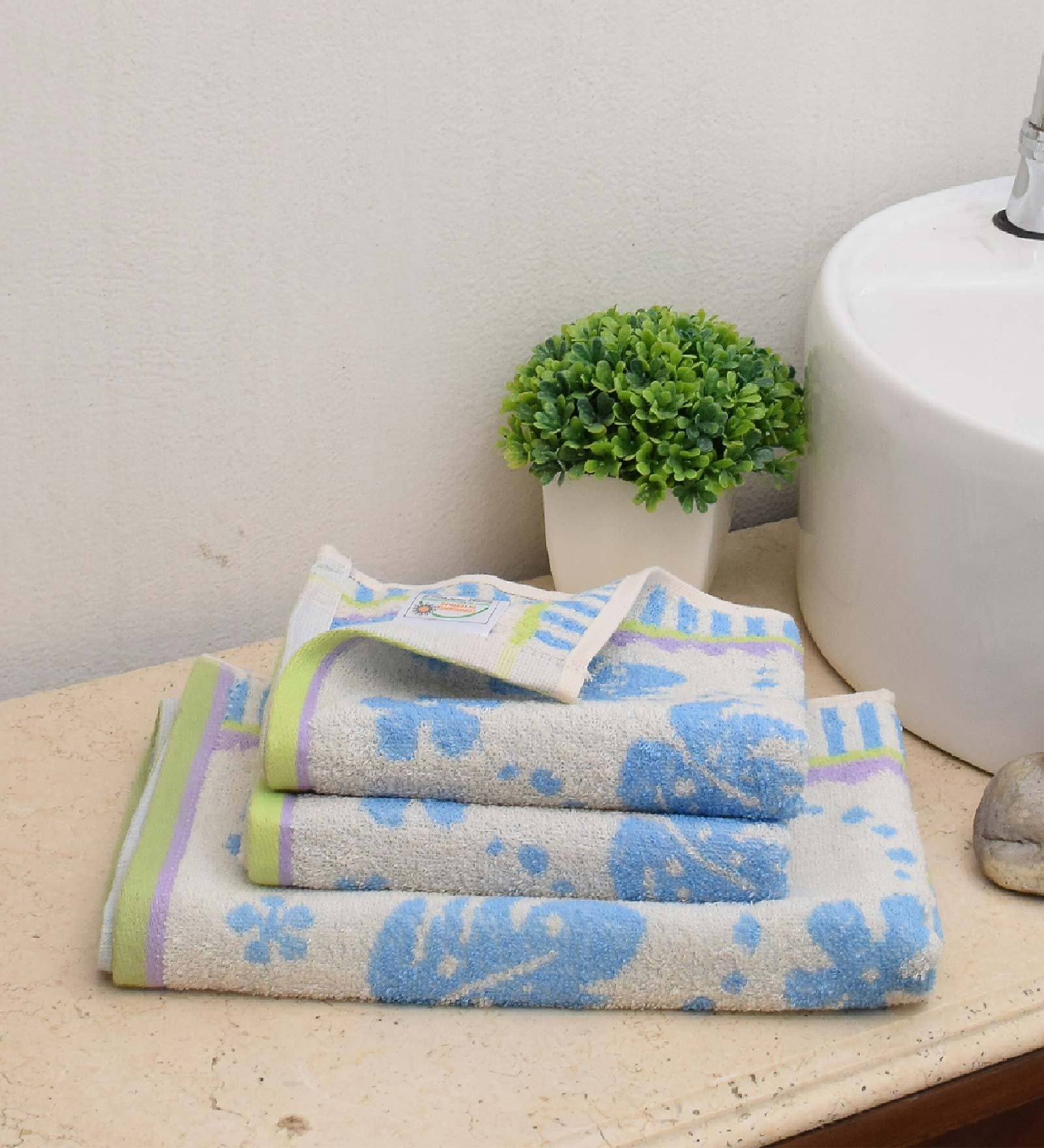 Buy Blue Patterned 380 GSM Cotton Bath Towel by AVI Living at 39% OFF by AVI Living | Pepperfry