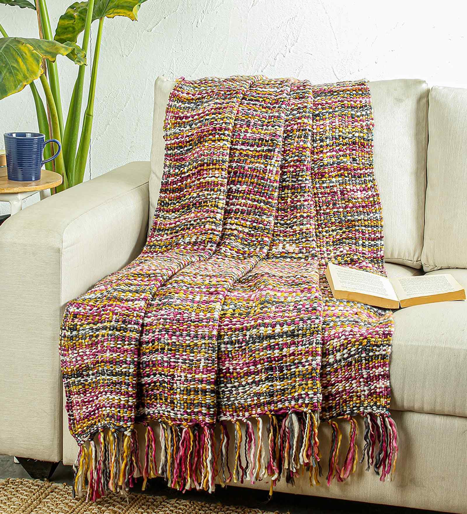 Buy 1 Throw at 5% OFF by House This | Pepperfry