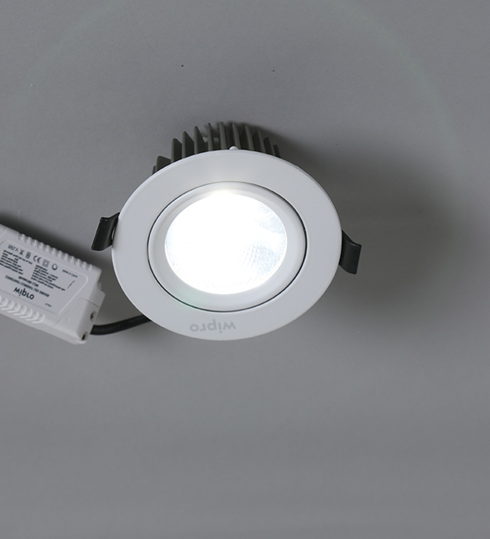 Buy Wipro Glitz 12 Watt Round Panel Recessed COB Mounted White LED Down ...