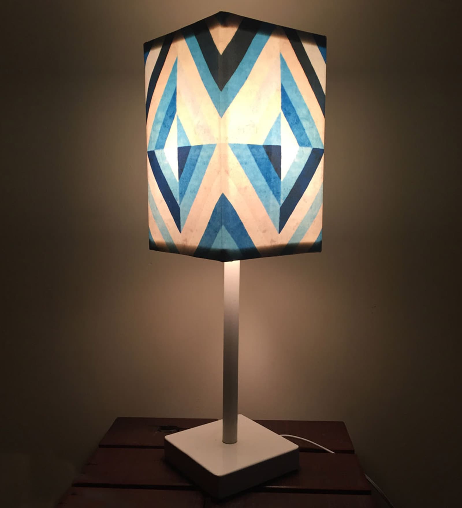 Buy Abstract Pattern Multicolour Designer Table Lamp by Nutcase at 12% ...