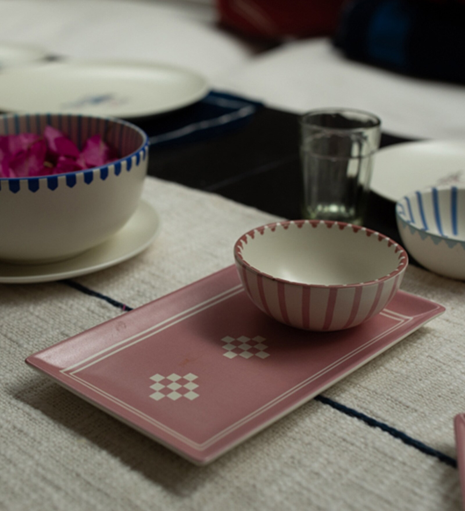 Buy Amer Fort Pink & White 9 Inch Porcelain Appetizer Platter at 55% ...