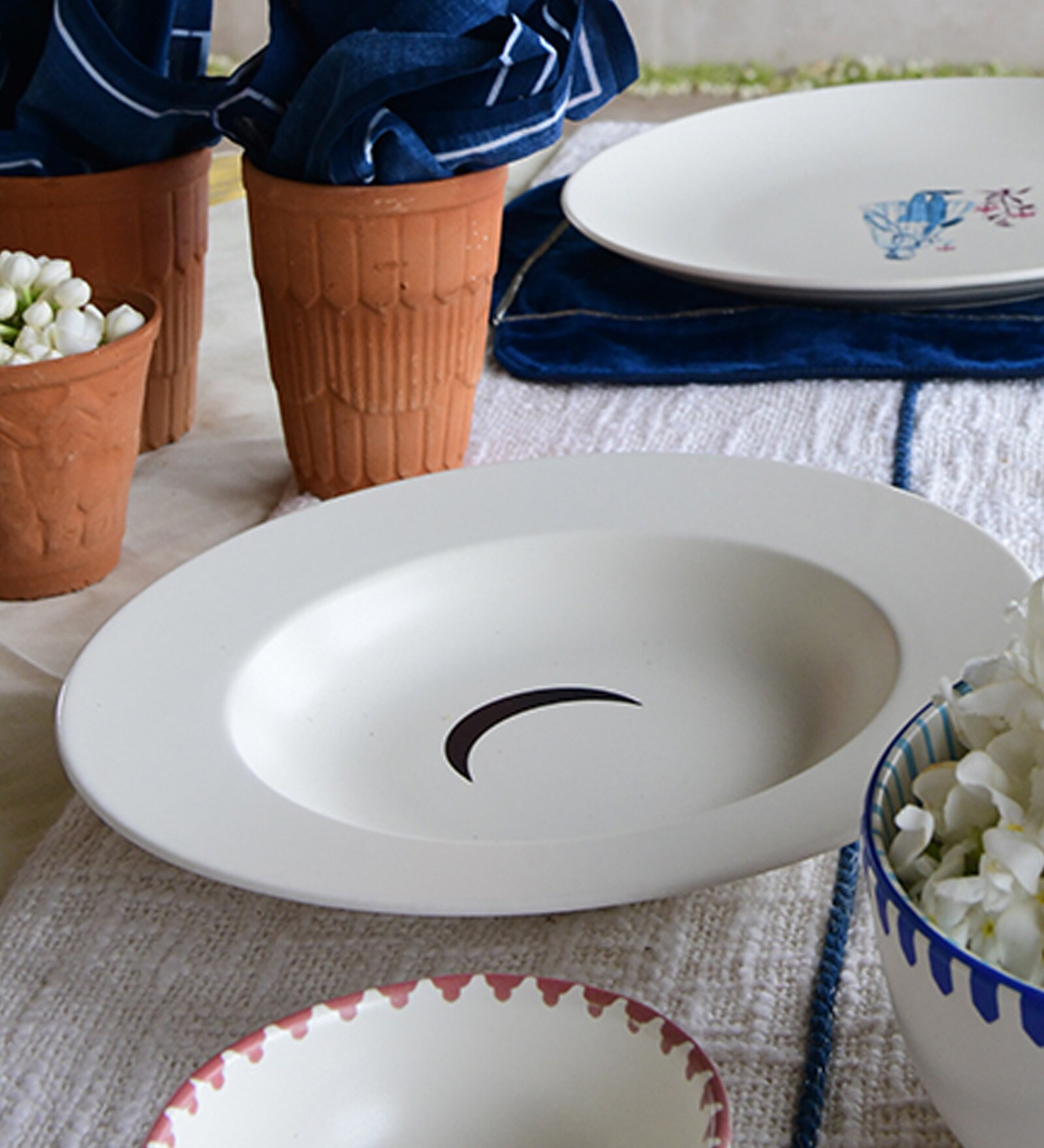 Buy Amer Fort 7.9 Inch White Porcelain Quarter Plate at 55% OFF by Ritu ...