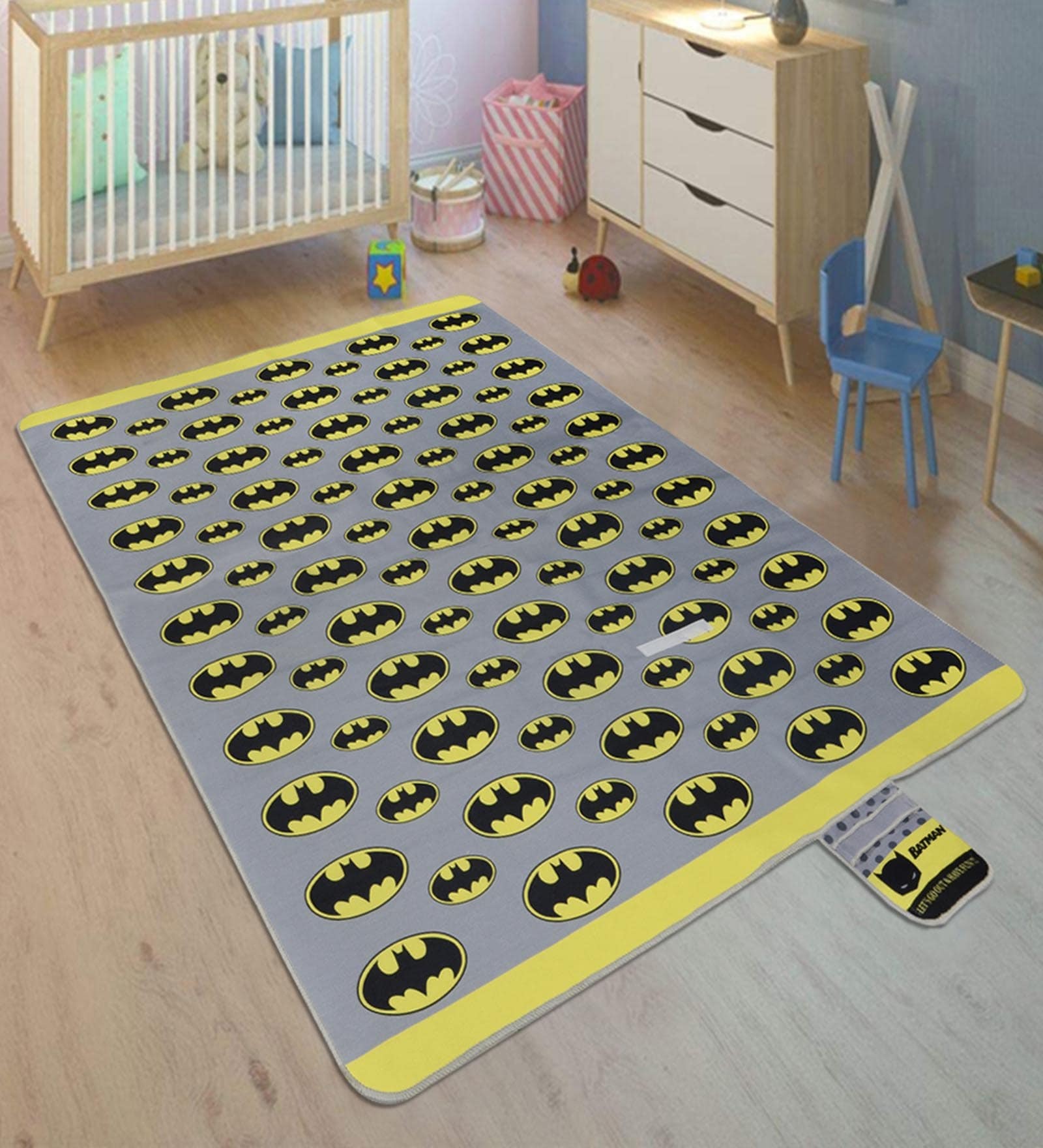 Buy Batman Picnic Mat in Black Colour 5 x 4 Feet by Saral Home at 33% ...