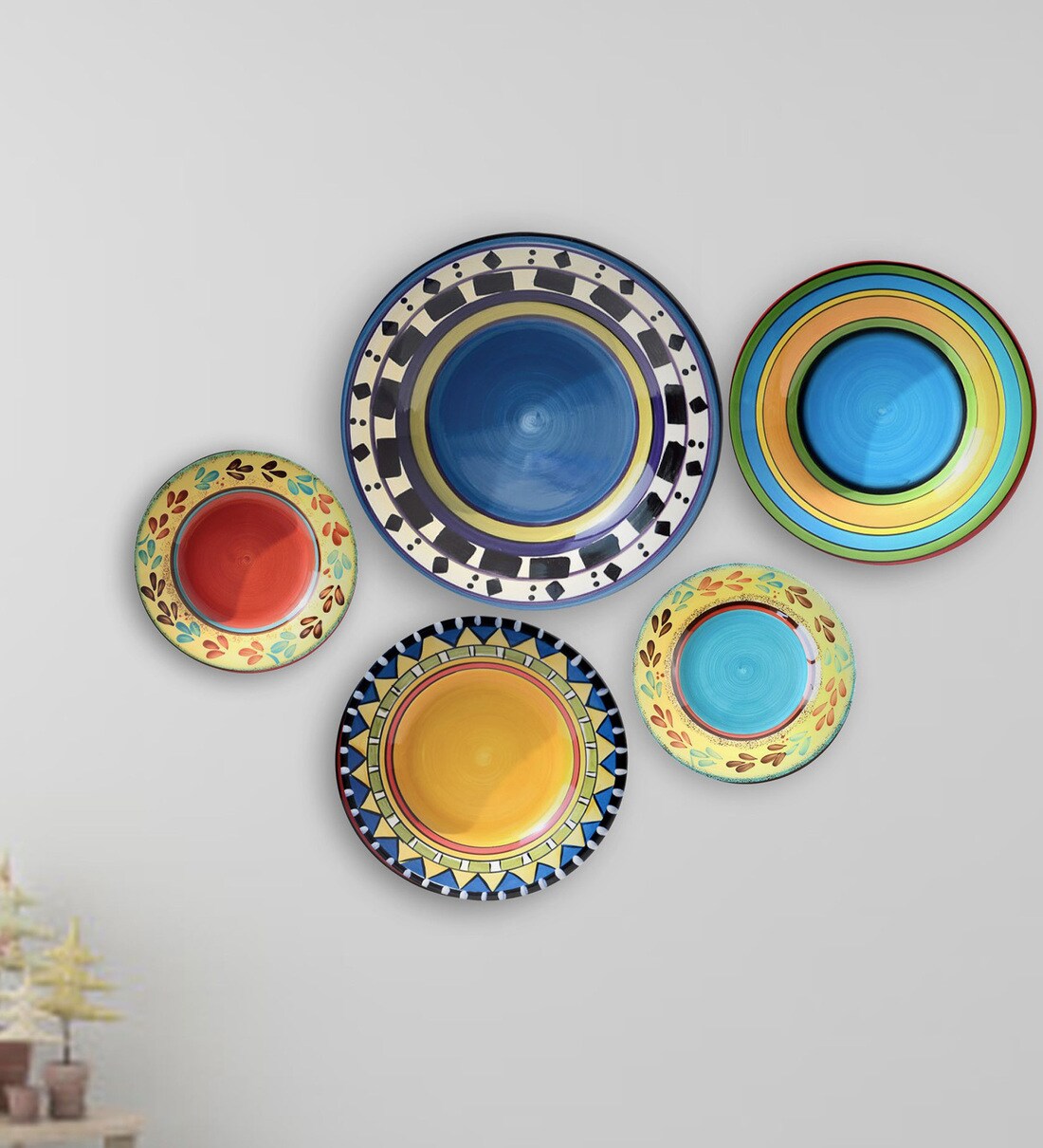 Buy Blue Border Decorative Wall Plates - Set Of 5 at 25% OFF by Quirk ...