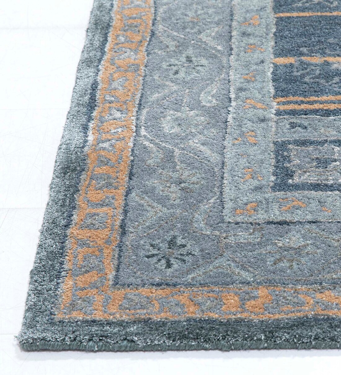 Buy Blue Wool Floral 5 x 8 Feet Hand Tufted Carpet by Obeetee Online ...