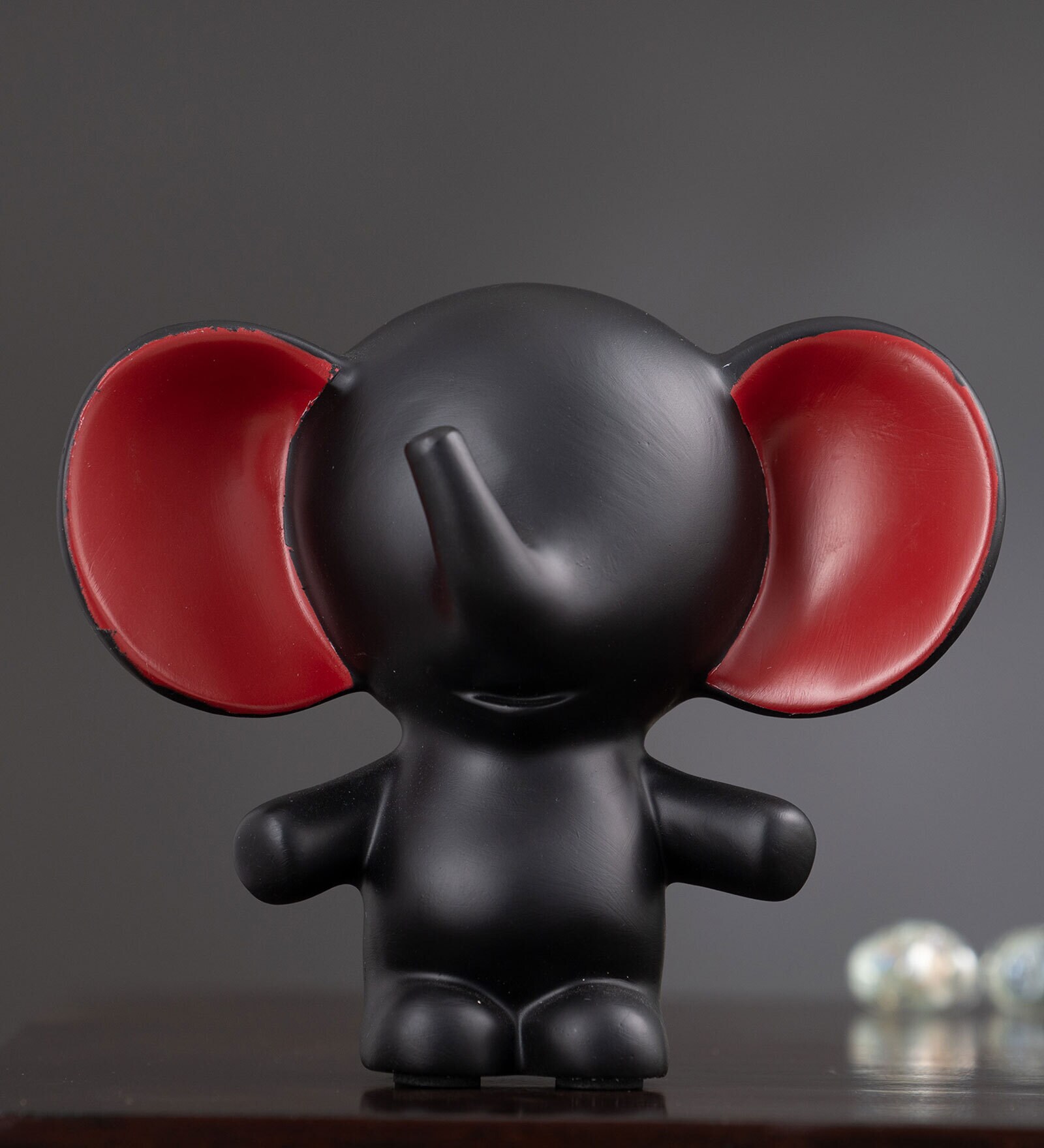 Buy Black & Red Resin Animal Figurines By La Muse at 16% OFF by La Muse ...