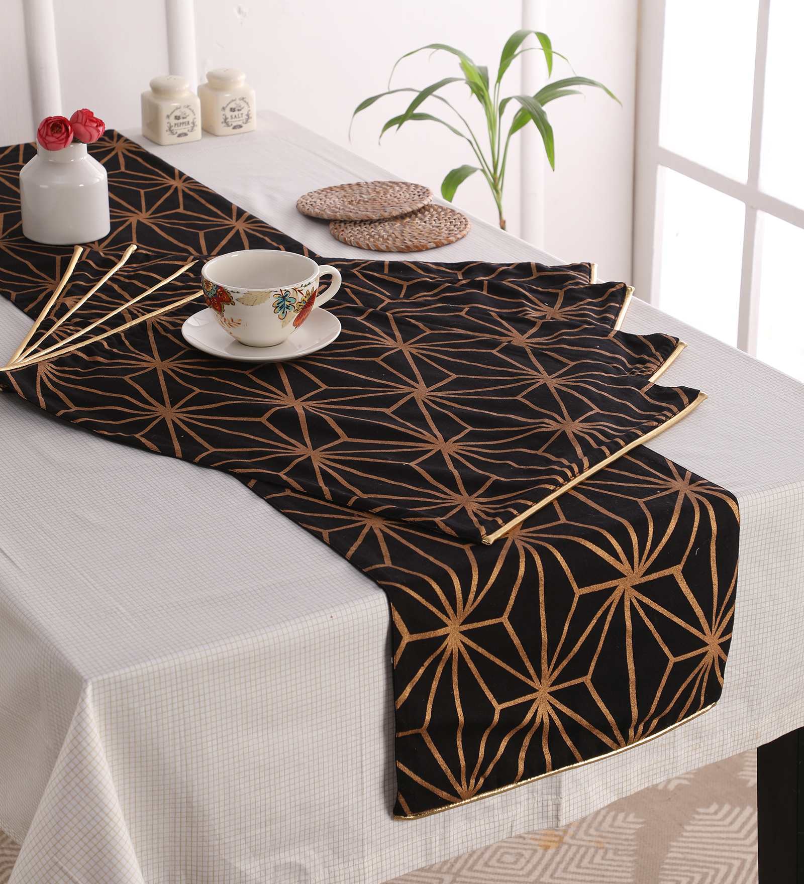 Buy Black Cotton Abstract 4 Placemats with 1 Runner by Solaj at 45% OFF ...