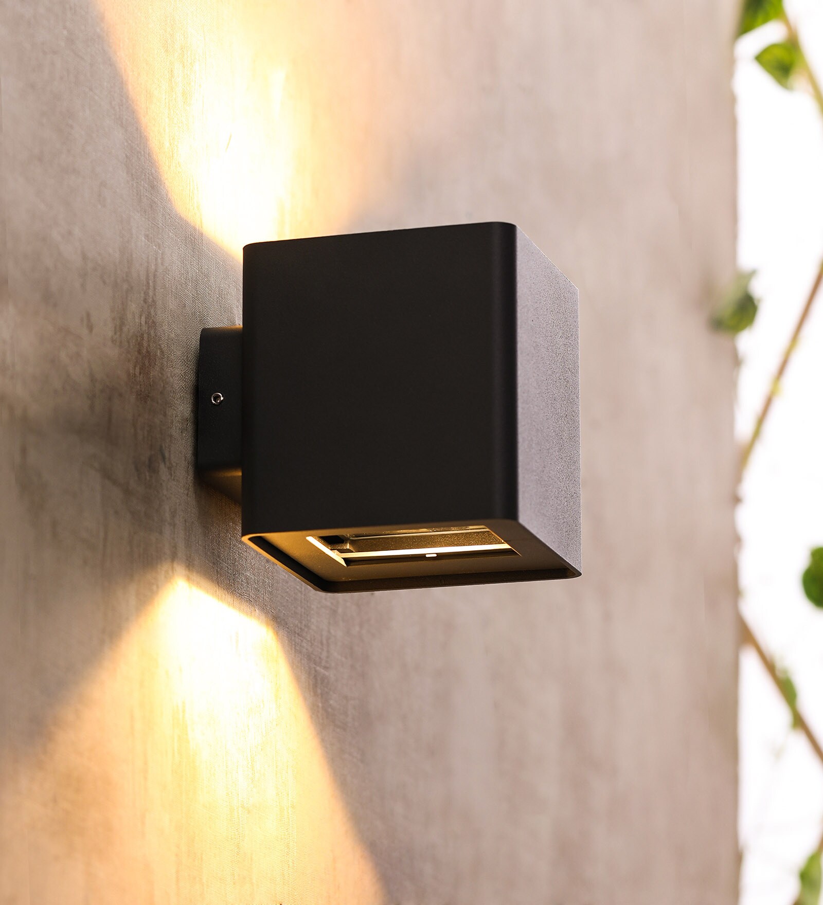 Buy Black Metal Outdoor Wall Light by Jainsons Emporio at 14% OFF by ...
