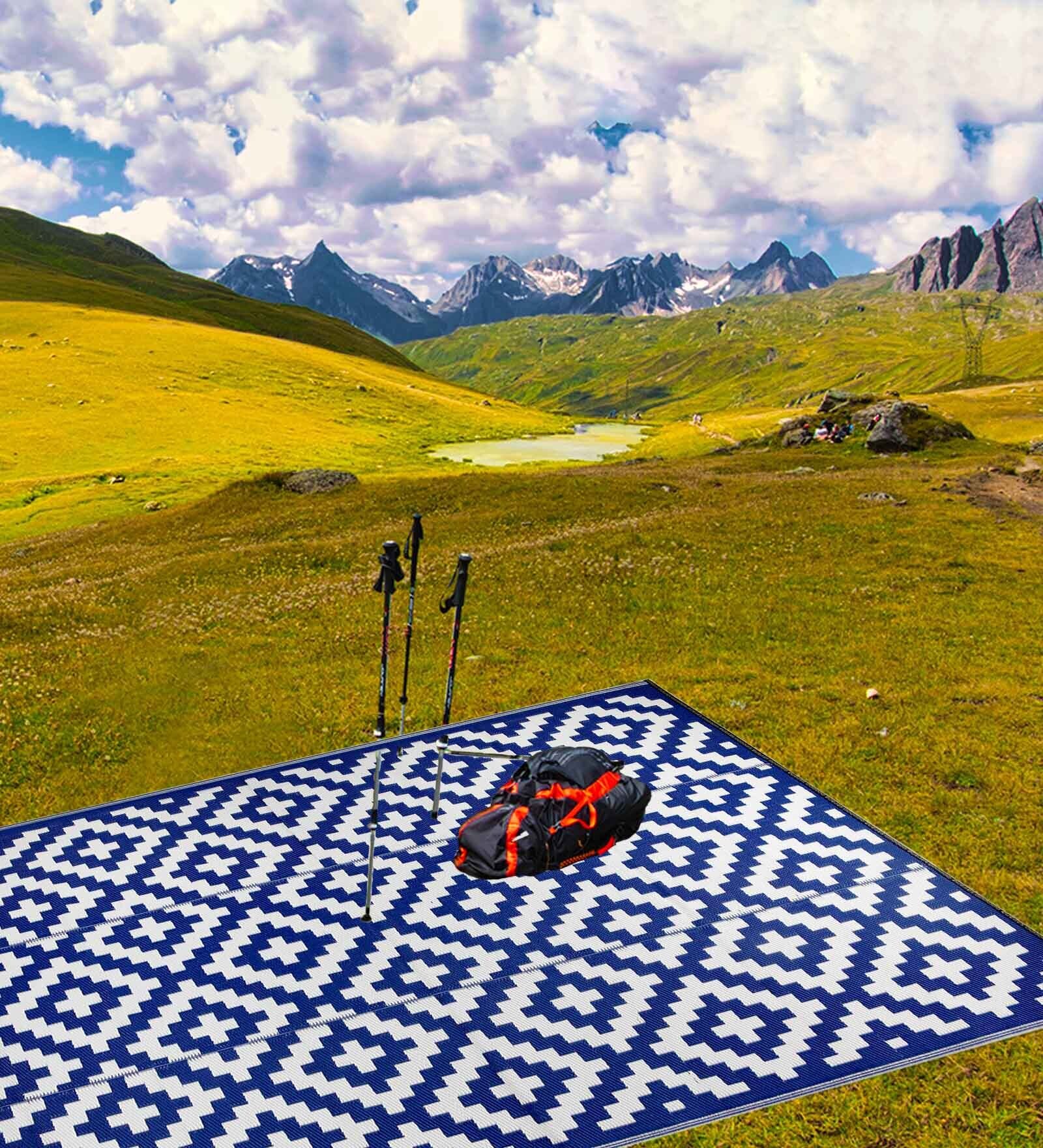 Buy Blue Geometrical Polyproylene 6 ft x 9 ft Machine Made Picnic Mats ...