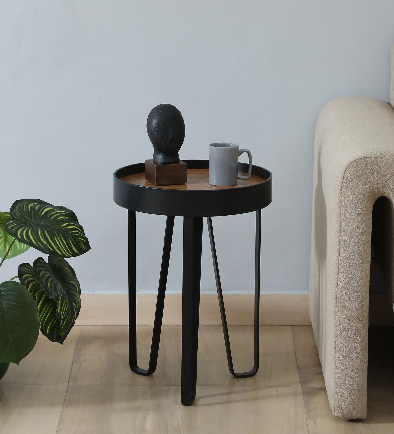 Buy Bogan Metal End Table In Black Colour at 1% OFF by Bohemiana from ...