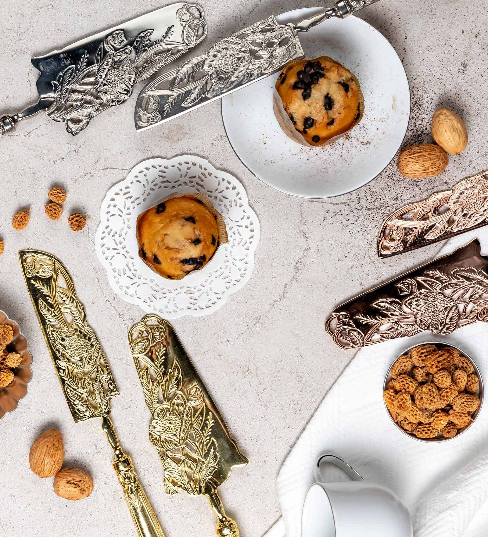 Buy Premimum Cake Server Decor Gift at 28% OFF by Logam | Pepperfry