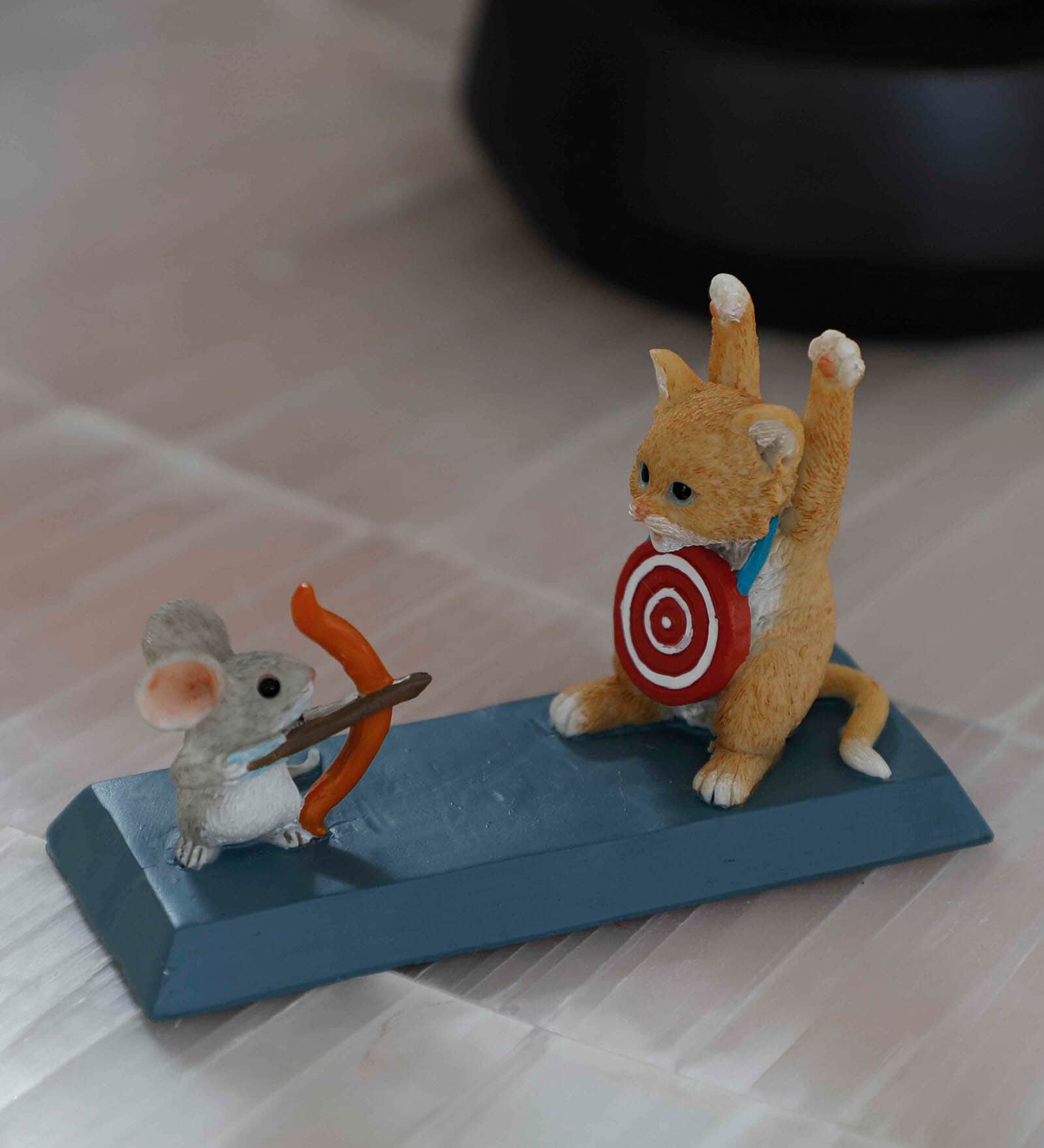 Buy Cat & Rat Target Archery Multicolour Resin Figurine by Home4U at 20 ...