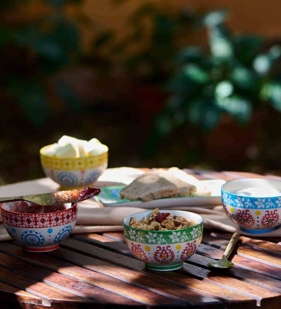 Buy Cheer Snack Ceramic Bowl Set of 4 In Assorted By Chumbak at 13% OFF ...