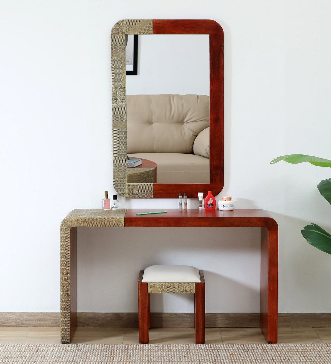 Buy Concord Mango Wood Dressing Unit In Honey Oak Finish With Stool at ...