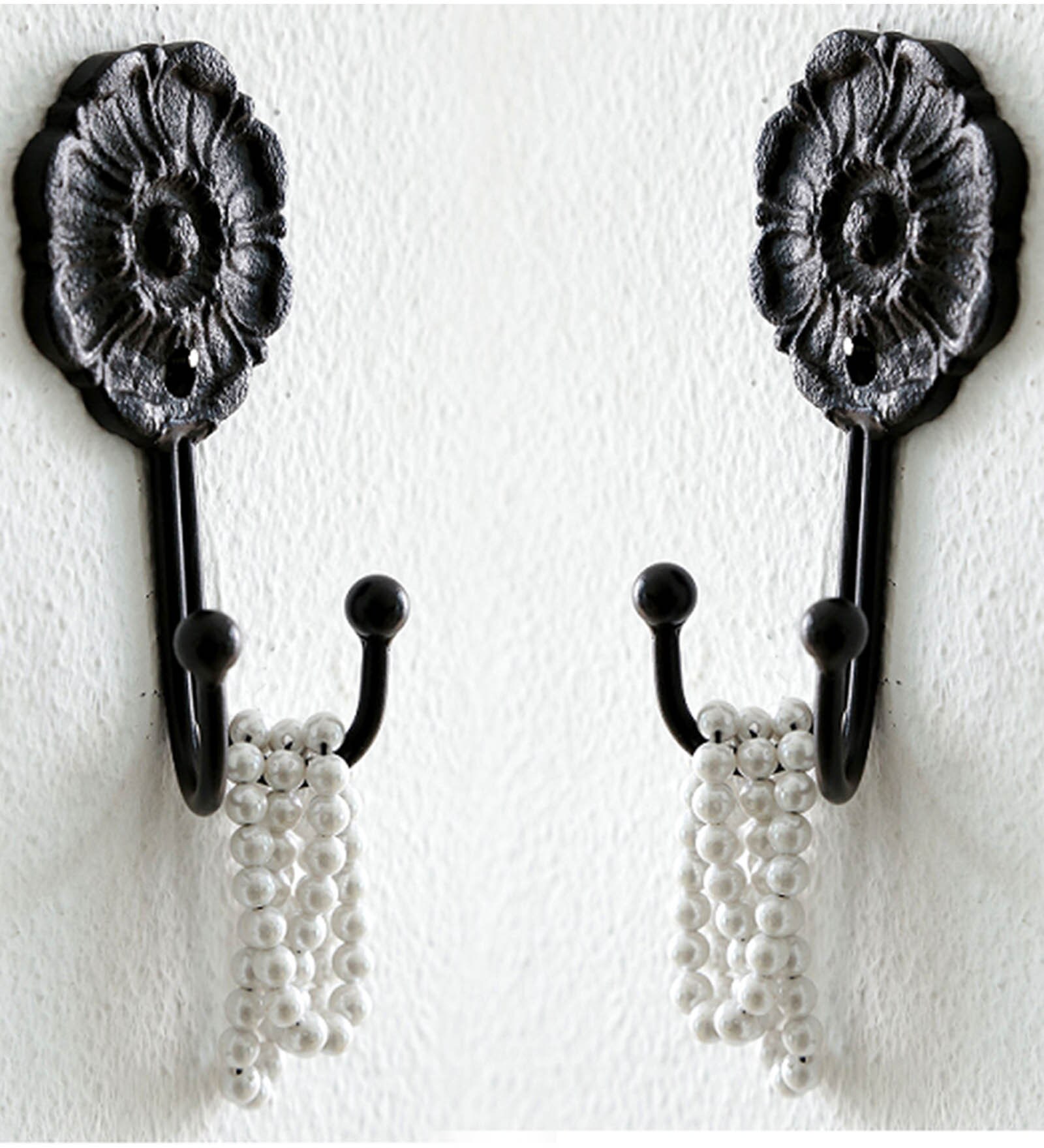 Buy Color Palette Cast Iron Black Metal Finish Hooks - Set of 2 Online ...