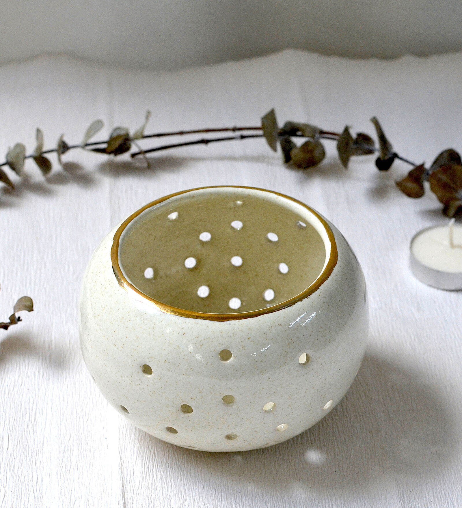 Buy Craem Ceramic Kremsi Tealightx Light Holder at 28% OFF by Swaa Clay ...
