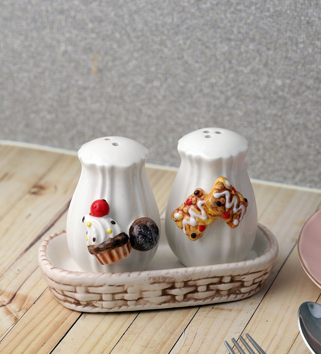Buy Cupcake Design White Ceramic (Set of 3) Salt & Pepper Shaker with ...
