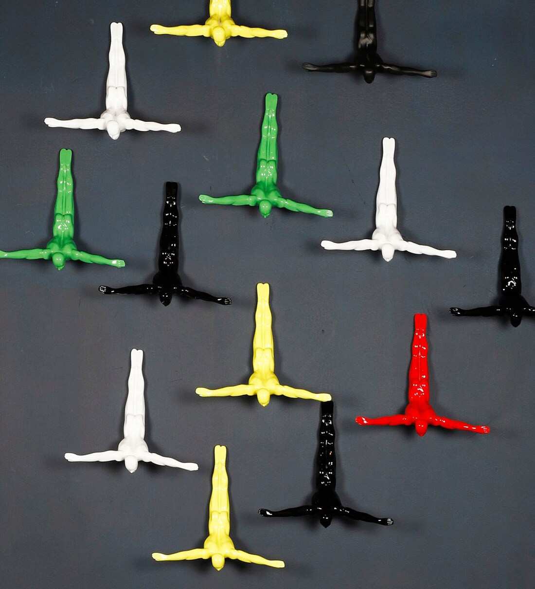 Buy D Cor Dive Green Polyresin Wall Art at 32% OFF by CANVAS HOMES | Pepperfry