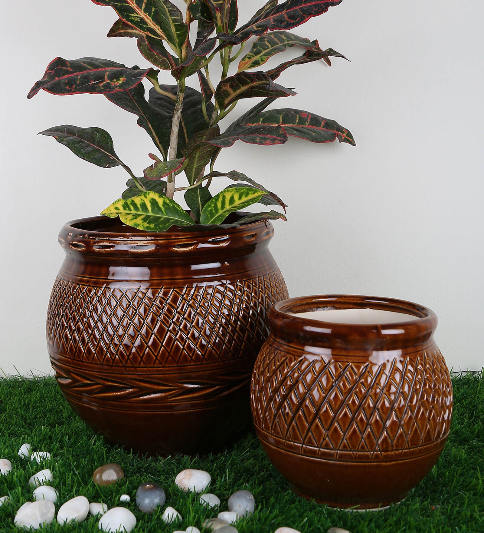 Buy Dark Brown Ceramic Gandah with Paint Cutting Planter, Set of 2 by ...