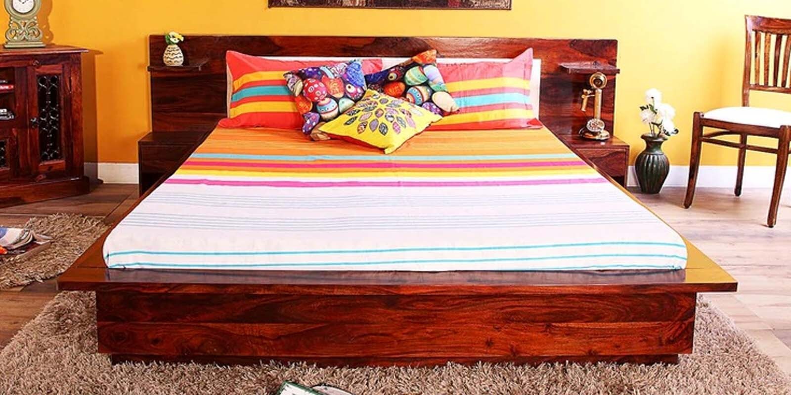 Buy Elkhorn Queen Size Bed with Bed Side Tables in Honey Oak Finish by ...