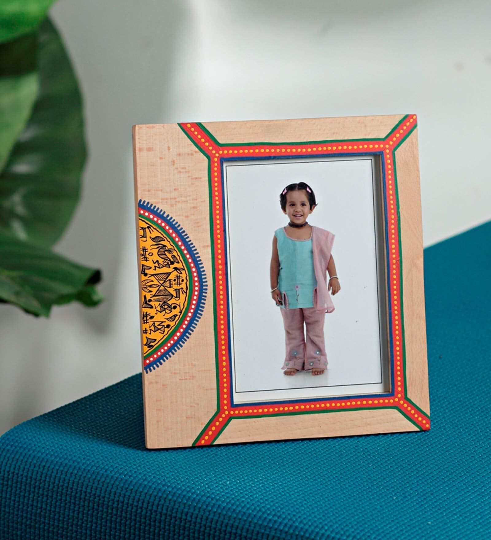 Buy Ethnic wooden photo frame by Aapno Rajasthan at 68% OFF by Aapno ...
