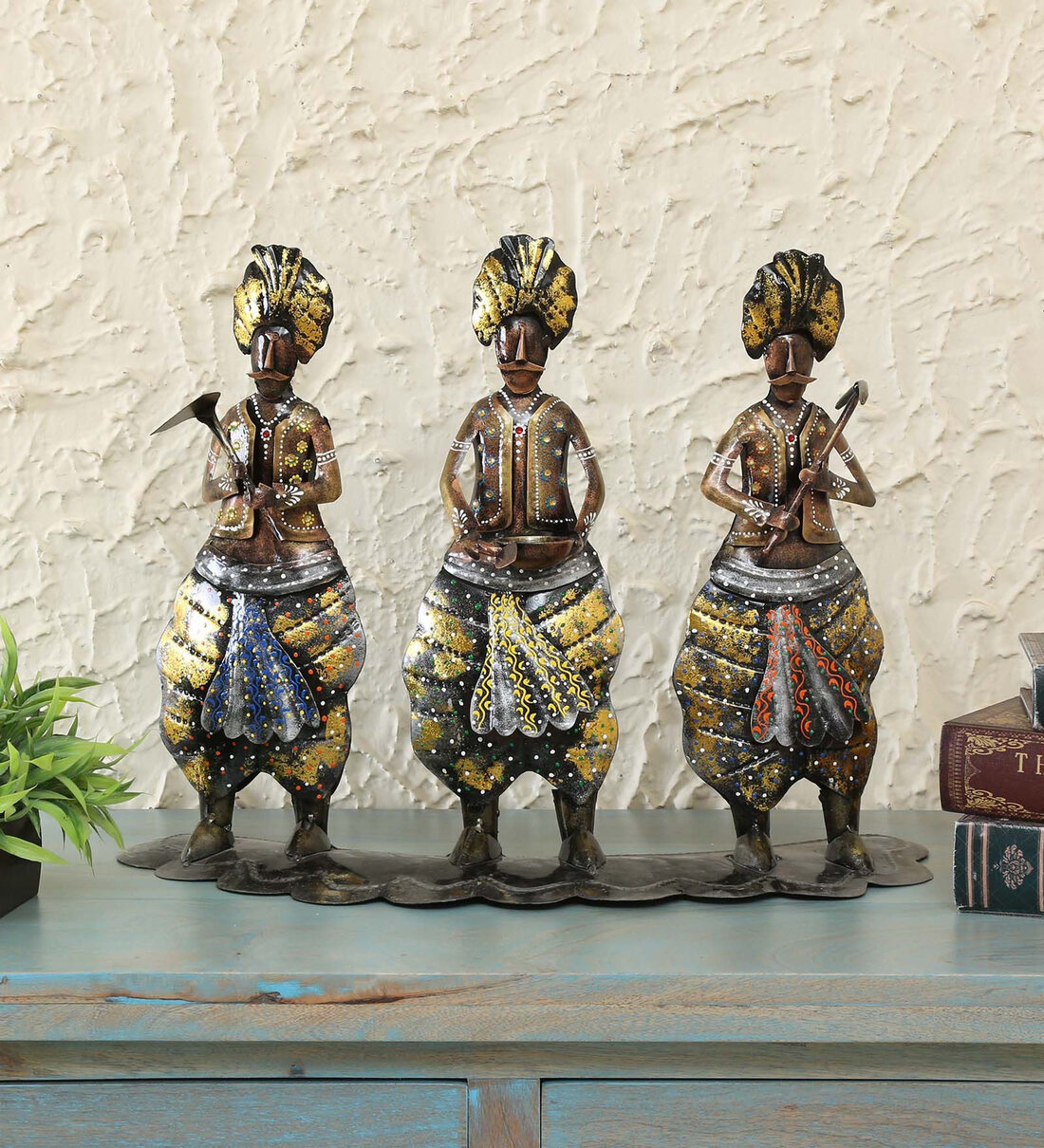 Buy Farmer Iron Human Figurine at 33% OFF by Decocraft | Pepperfry