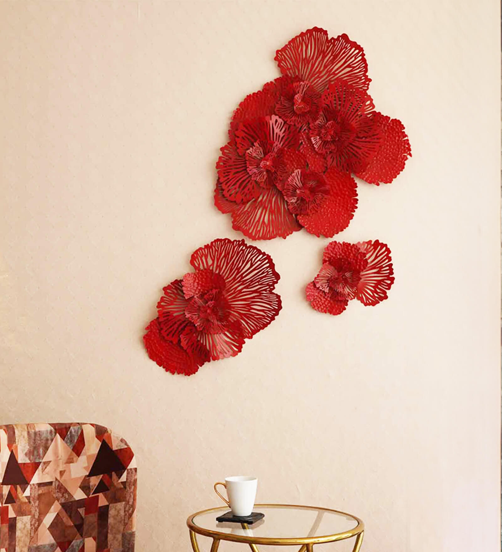 Buy Red Flowers Metal Wall Art at 39% OFF by One Triple Decor | Pepperfry
