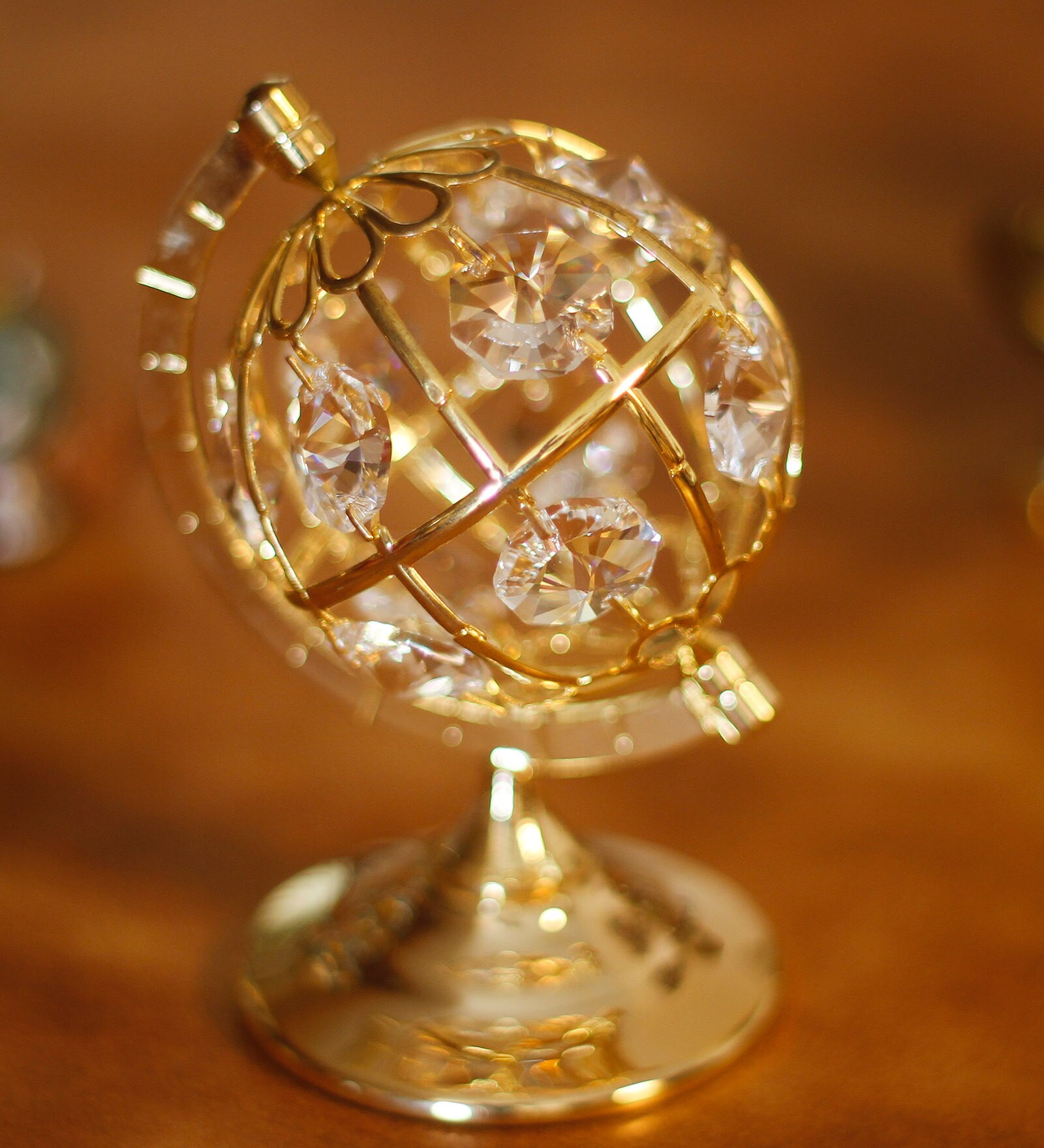 Buy G n G 24K Gold Plated with Swarovski Crystals Small Globe Showpiece ...
