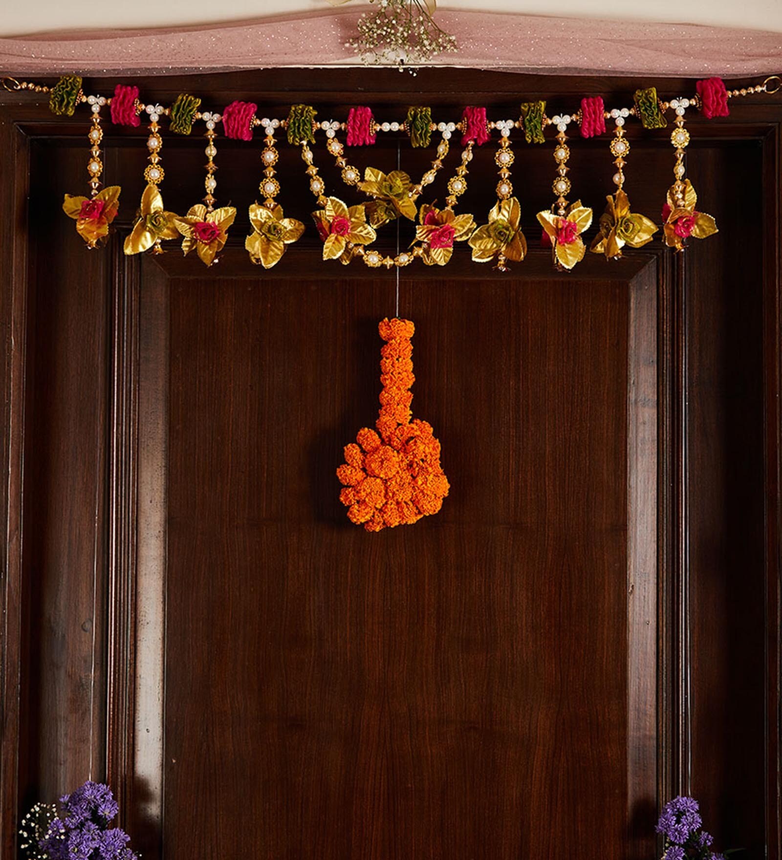 Buy Golden Ethnic Look Bandhanwar at 29% OFF by Swastik Pooja | Pepperfry