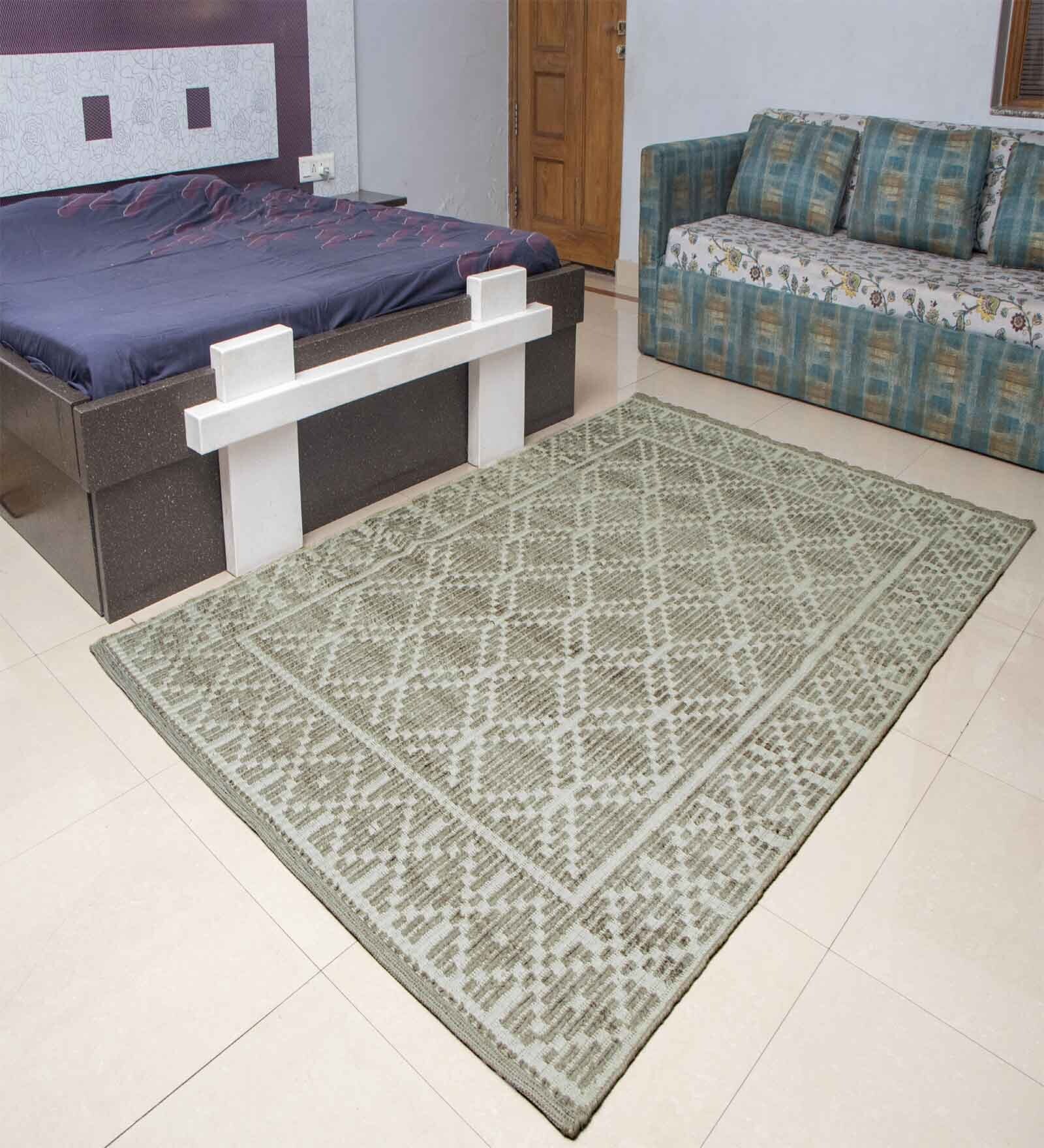 Buy Grey Geometrical Polyester 5 ft x 8 ft Machine Made Carpet at 25% ...
