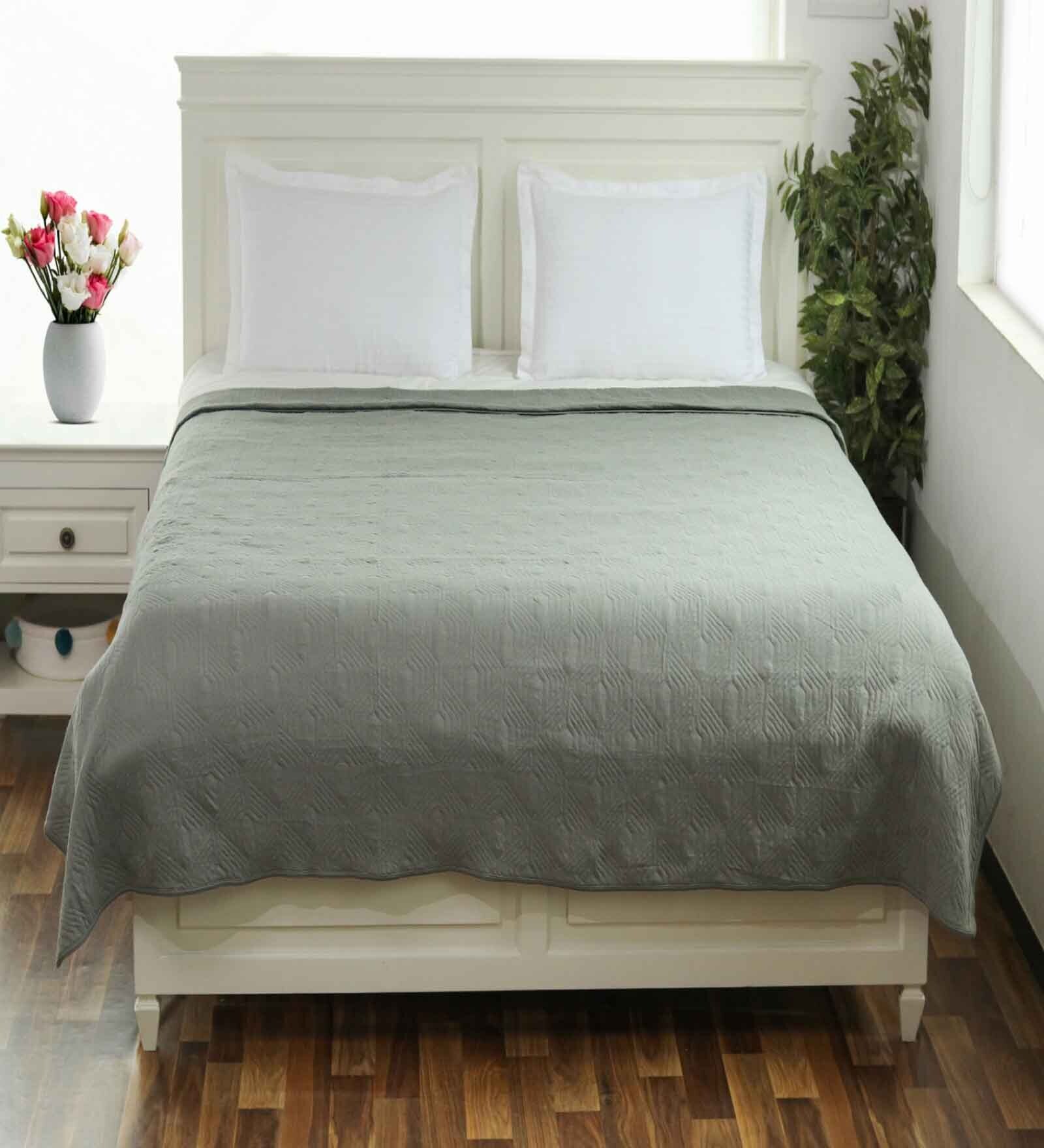 Buy Grey Polyster Solid 120 Gsm Double Bed Quilts at 100% OFF by Pluchi ...