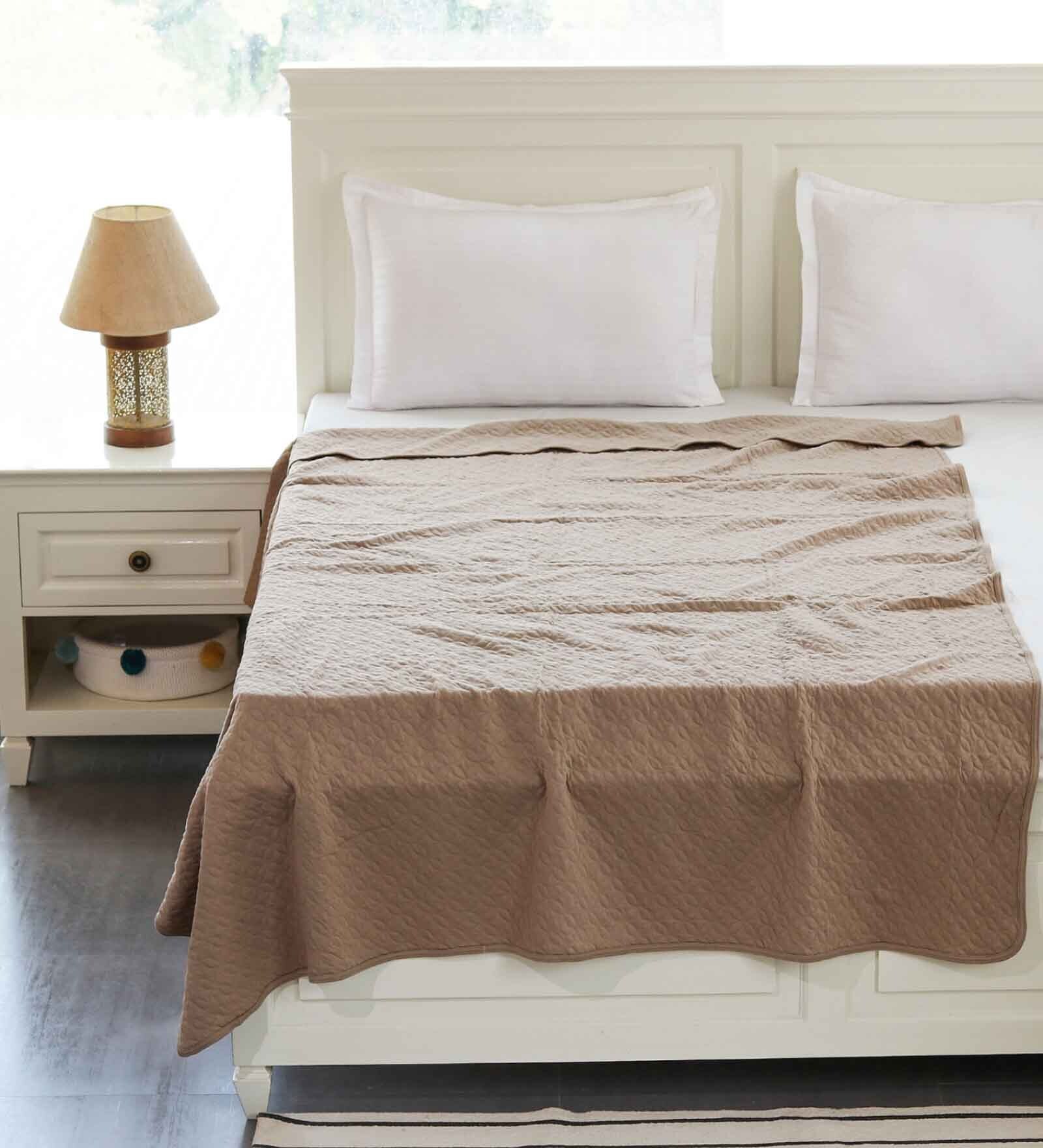 Buy Grey Polyster Solid 120 Gsm Single Bed Quilts By Pluchi at 100% OFF ...