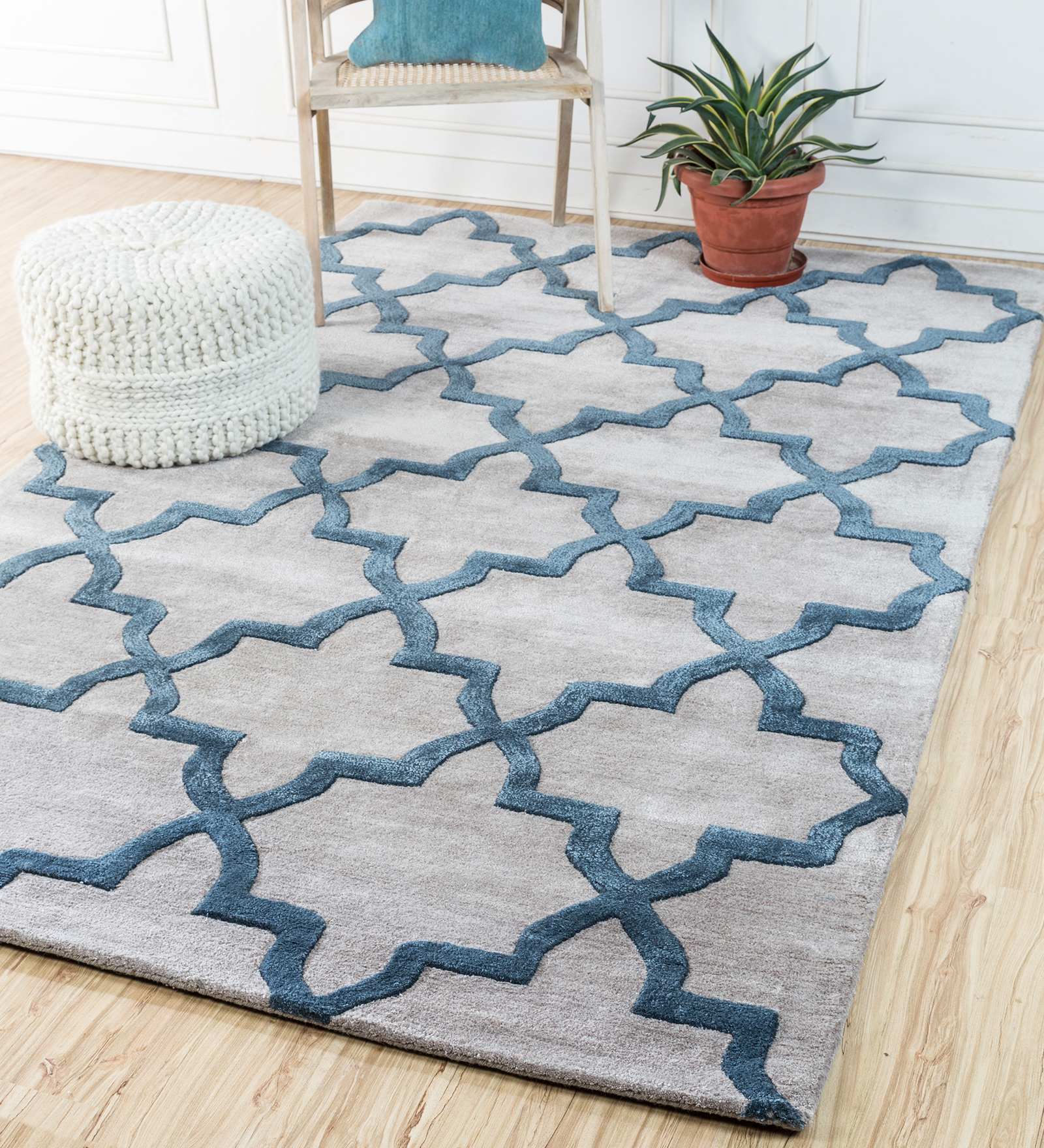 Buy Trellis Pattern Wool Hand Tufted 5 x 8 Feet Carpet by Asterlane at ...