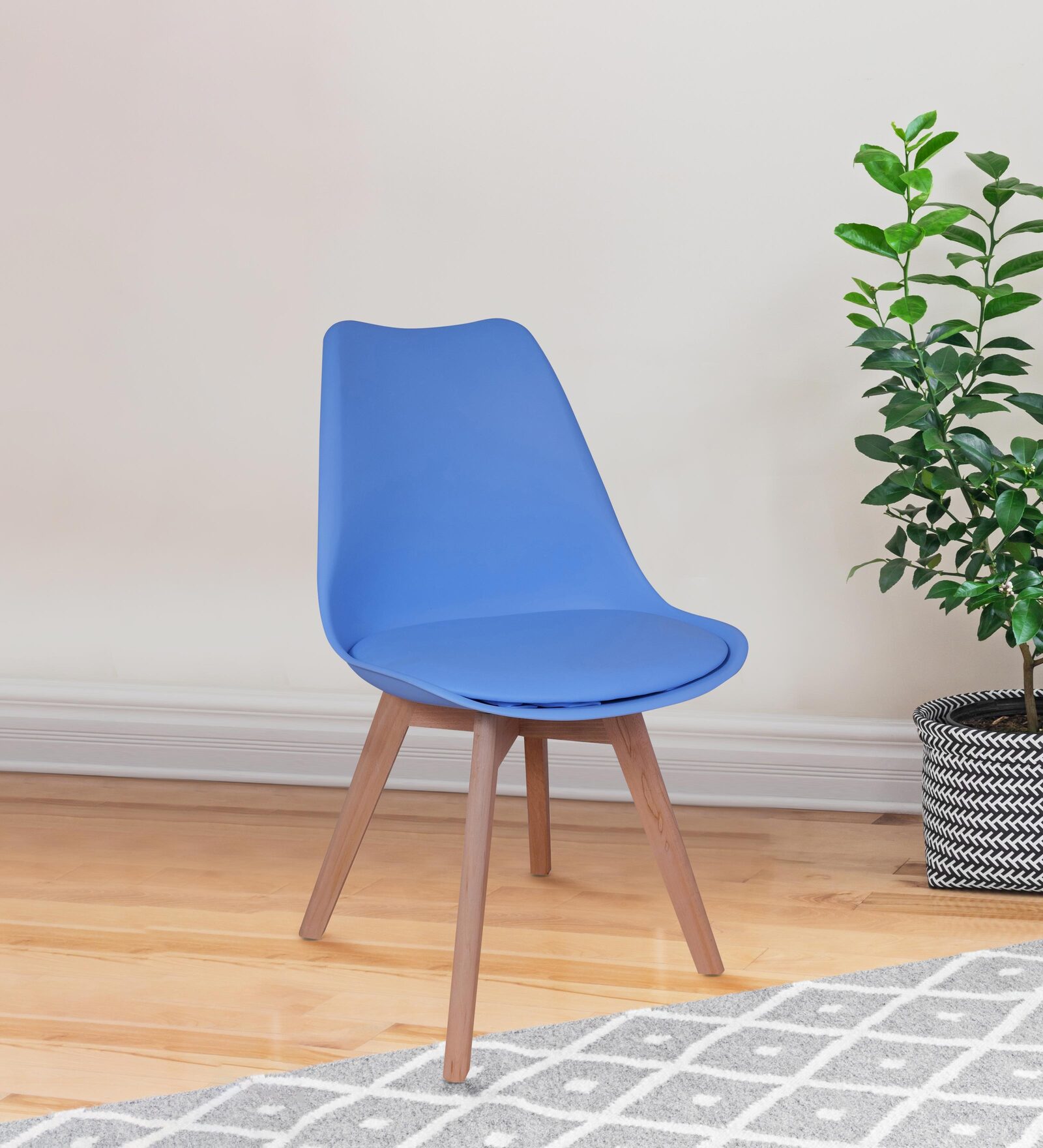 Buy Hannah Plastic Iconic Chair in Blue Colour at 4% OFF by Casacraft ...