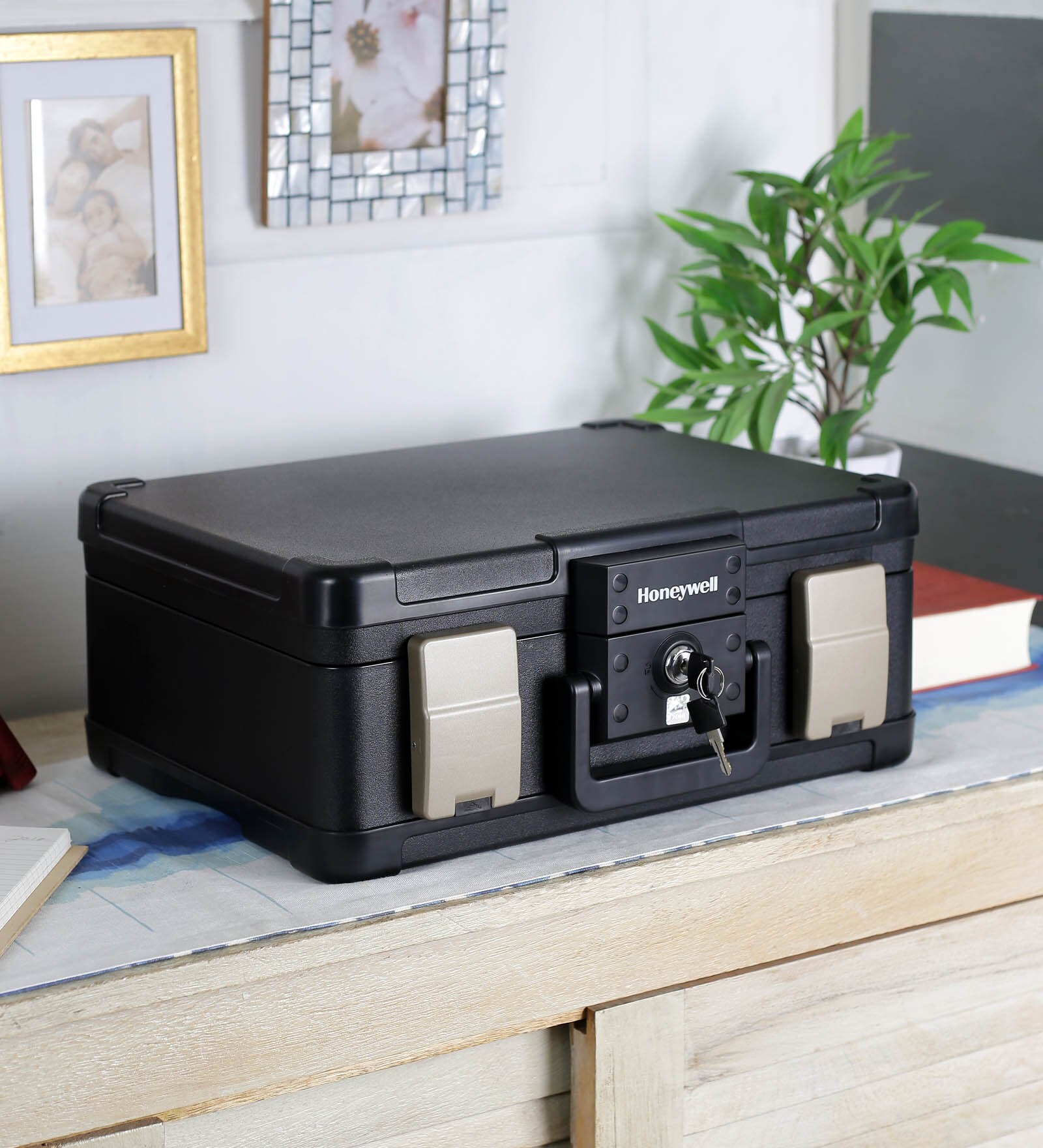 Buy Honeywell Fire Water Chest 7 L Online - Safes - Safes ...