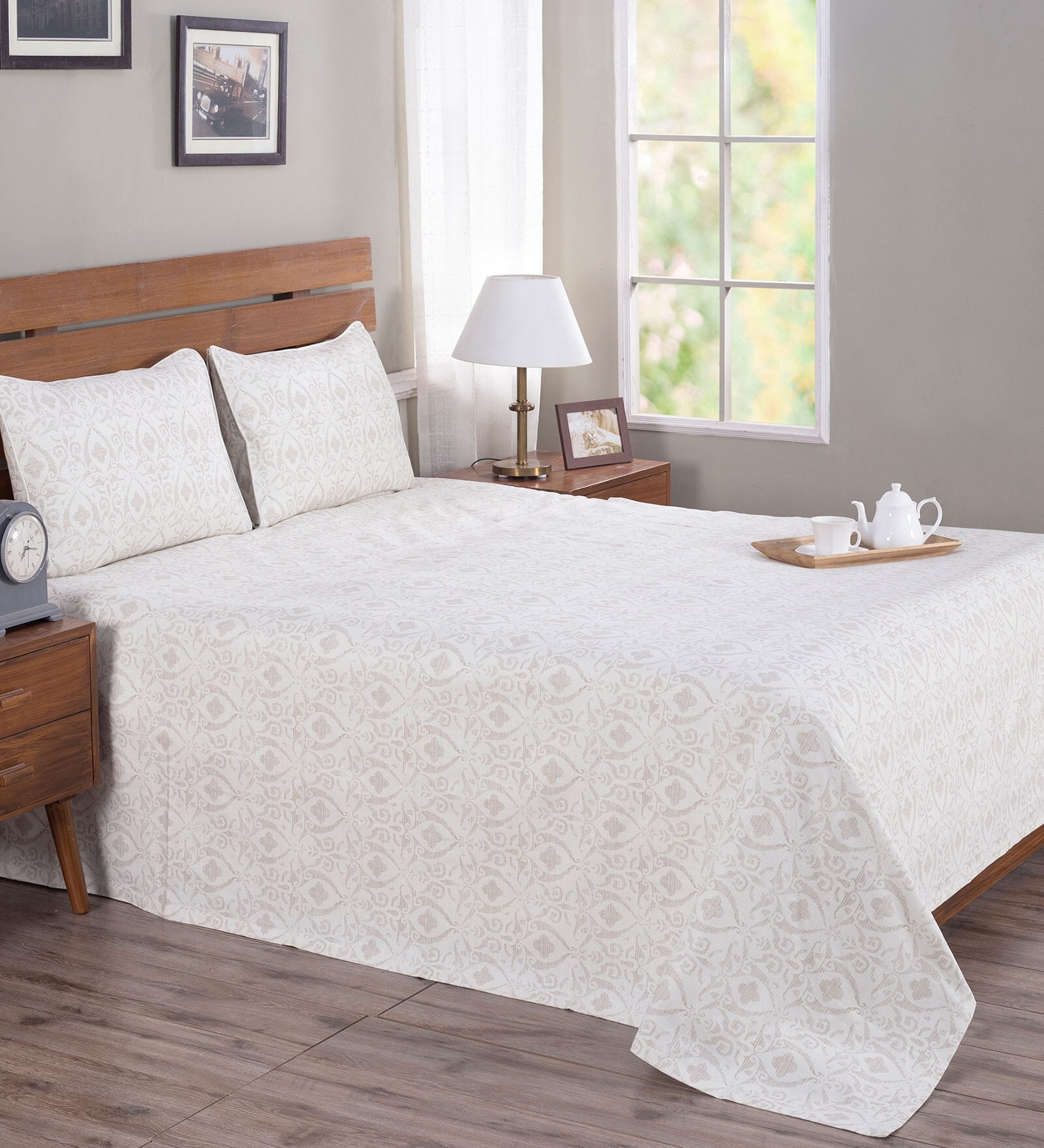 Buy Multicolor Abstract 300 TC Cotton and Viscose Double Bed Cover with ...