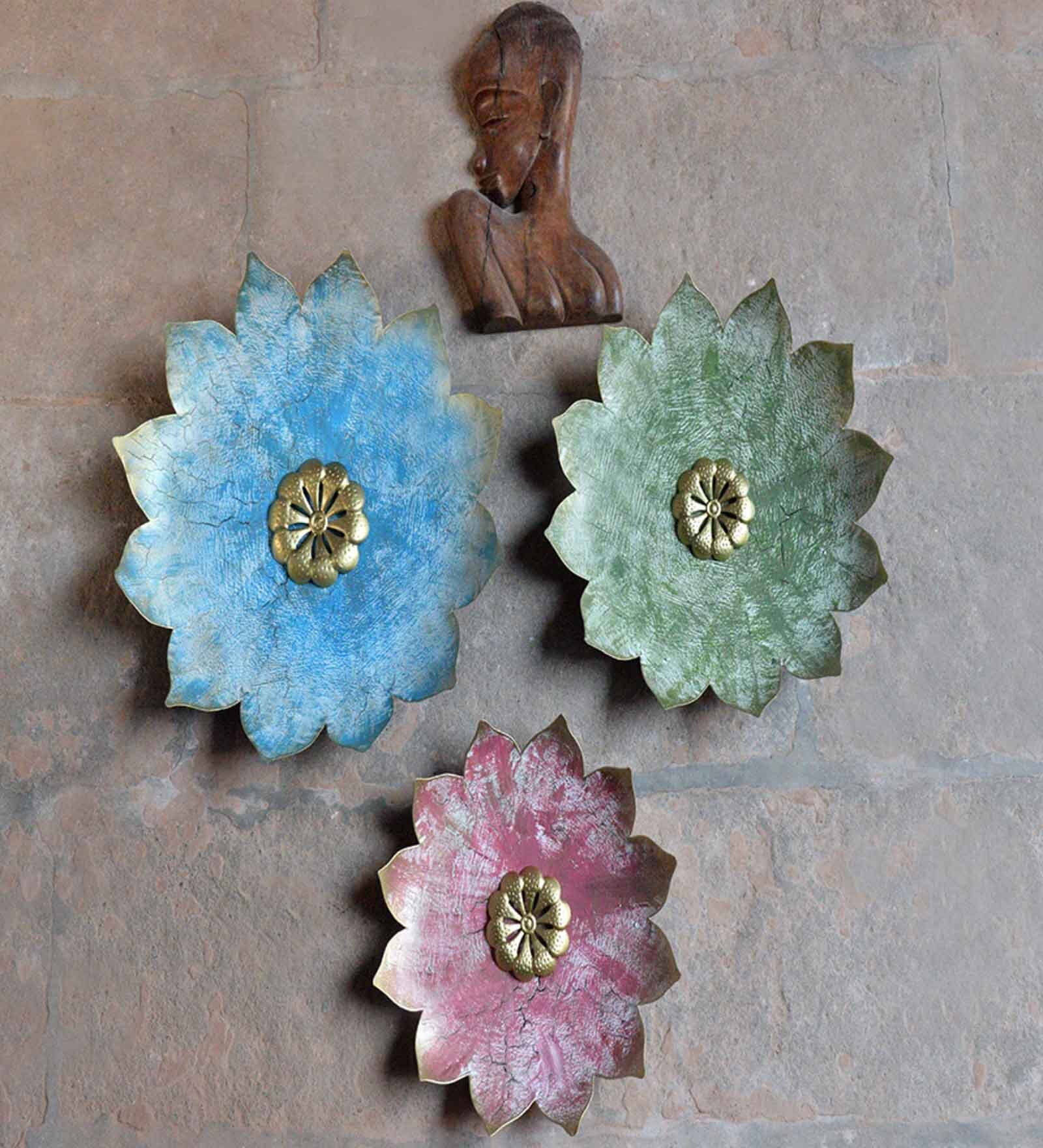 Buy Iron Maria Floral Decor Set Of 3 at 24% OFF by Vedas | Pepperfry