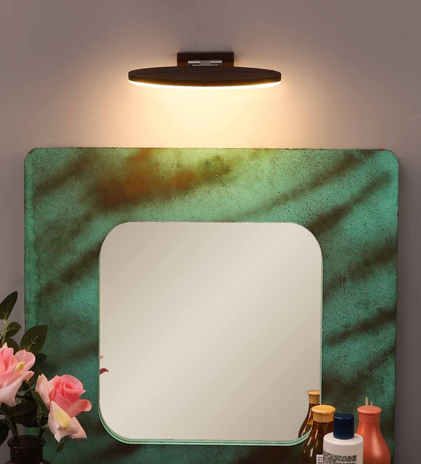 Buy Amber Metal LED Picture Light (Brown) at 14% OFF by LeArc LED ...