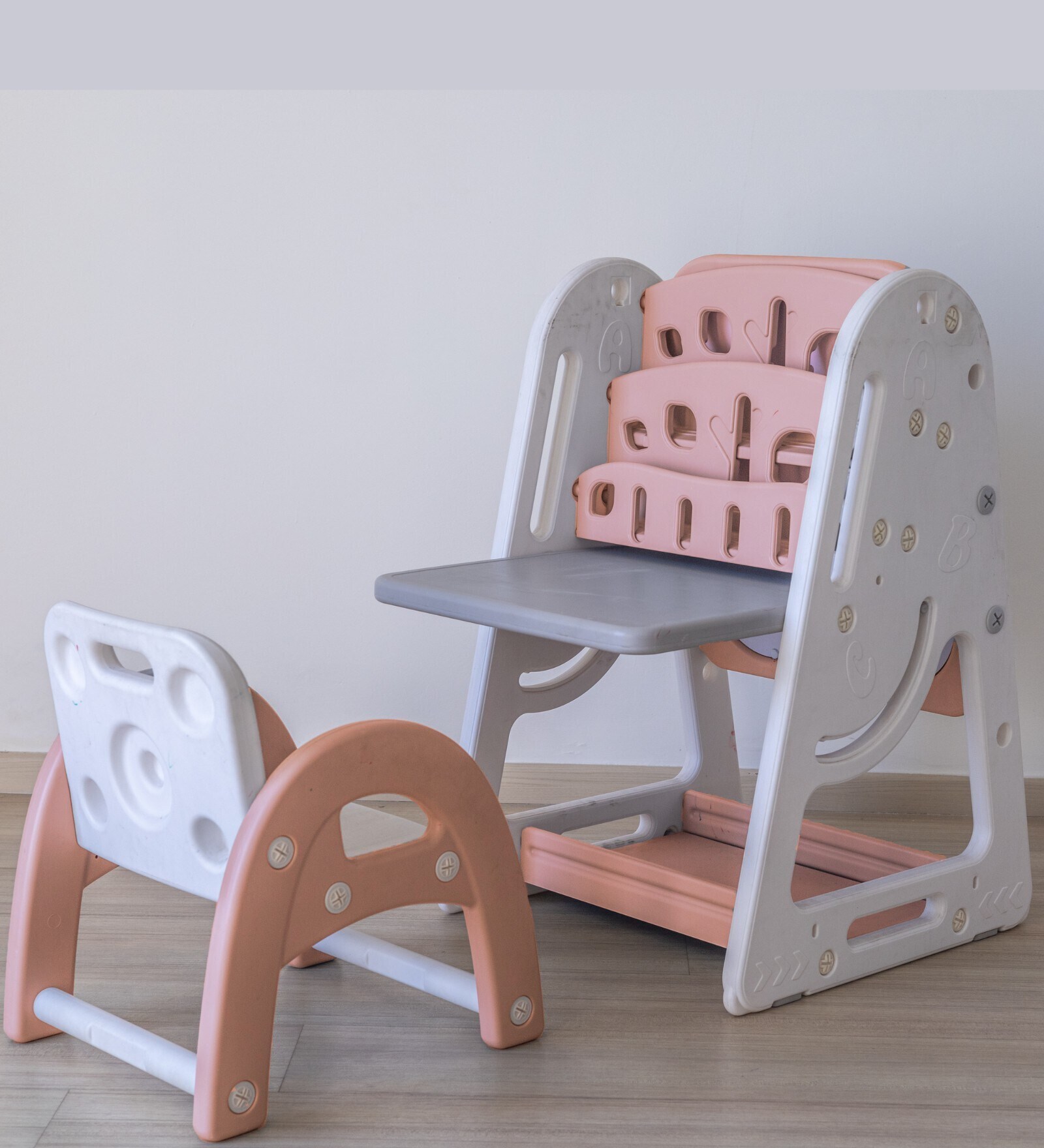 Buy Lenny Plastic Infant Desk in Pink & White Colour with Book Rack ...