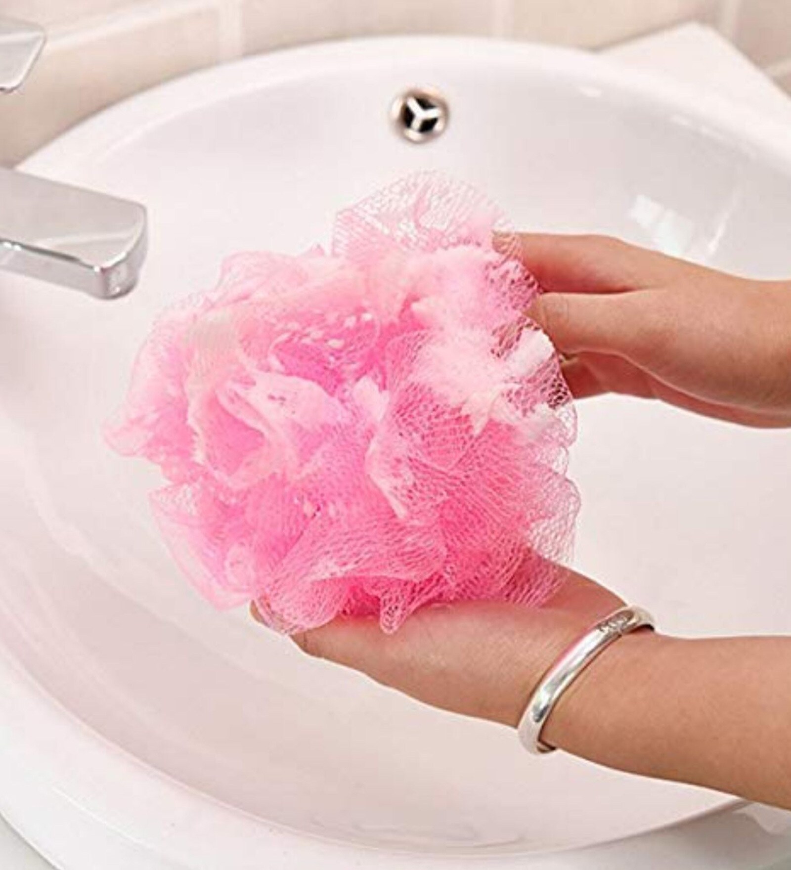 Buy Loofah Sponge Scrubber (packof3) at 7% OFF by Regalo | Pepperfry