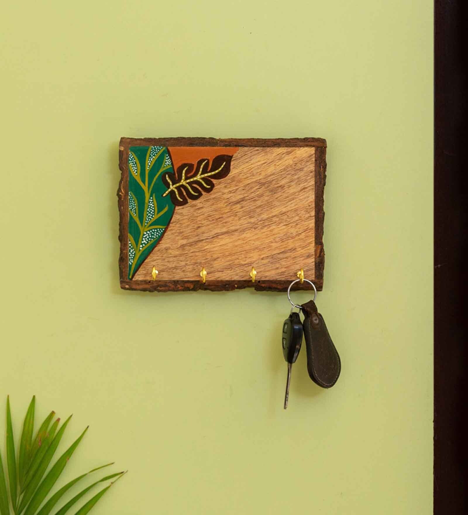 Buy Mango Wood Shades Of Leaf Key Holder By ExclusiveLane at 41% OFF by ...