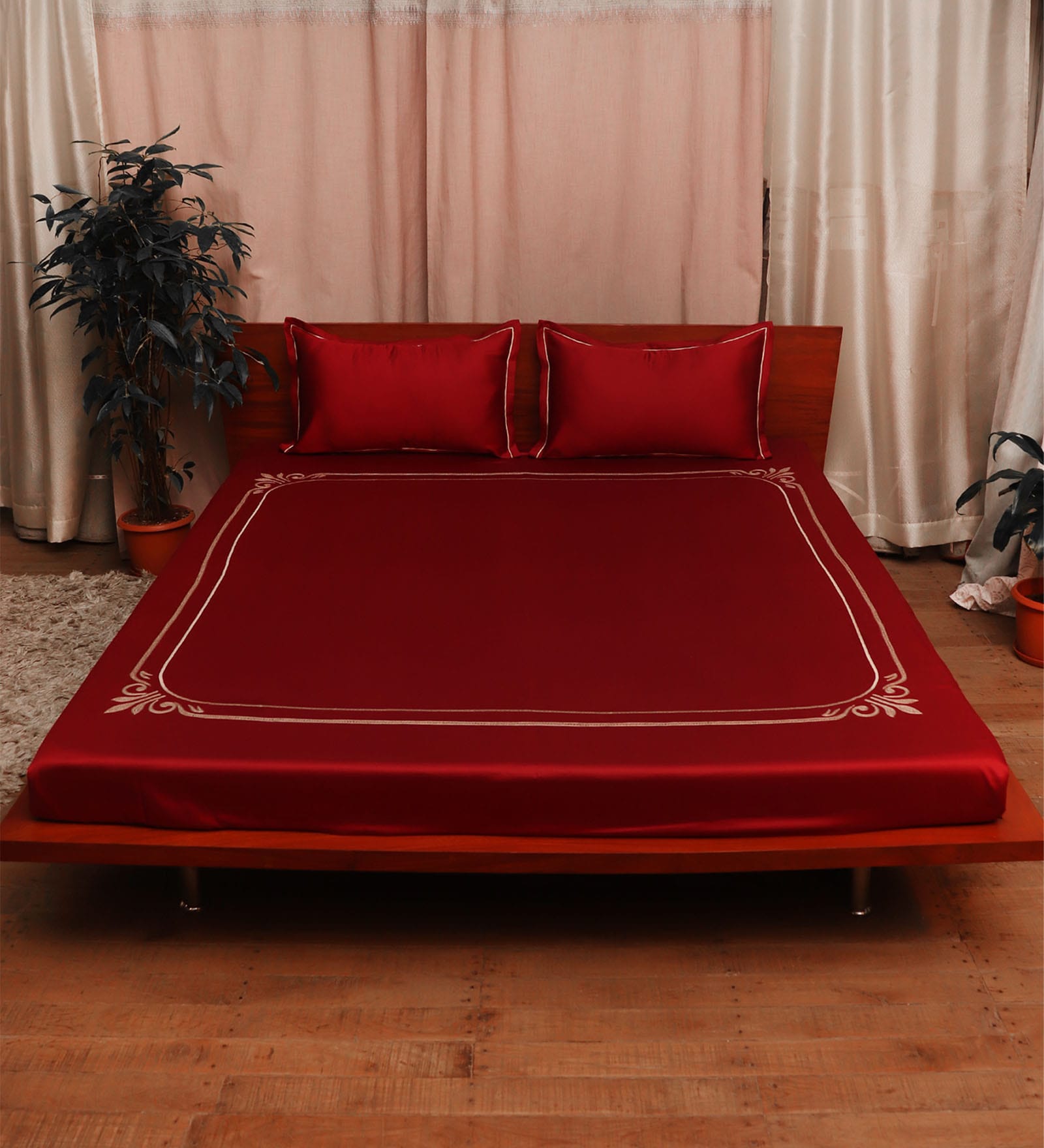 Buy Maroon Traditional 1000 TC Cotton King Sized Bed Sheets with 2 ...