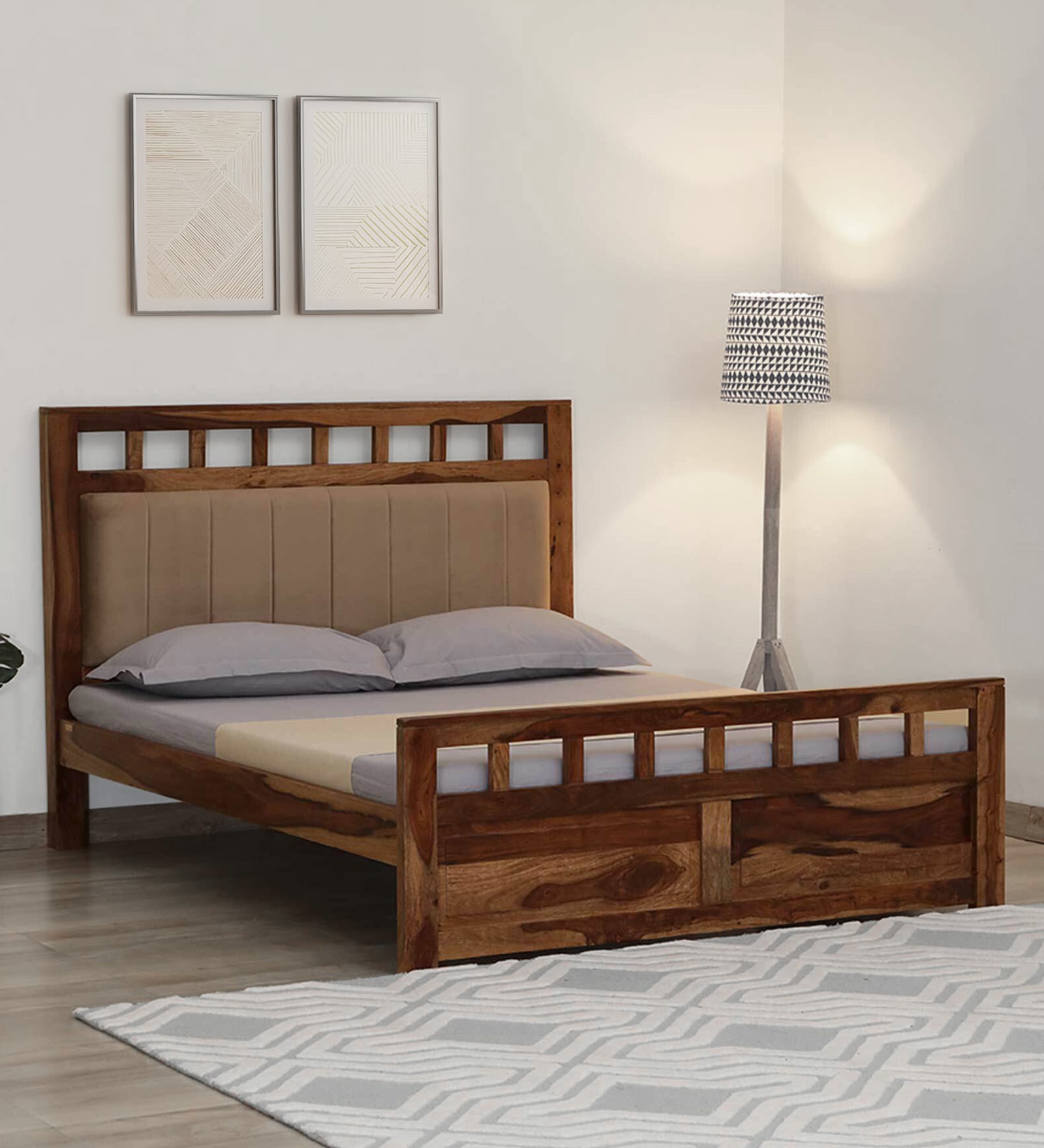 Buy Ulyano Sheesham Wood Queen Size Bed in Scratch Resistant Rustic ...
