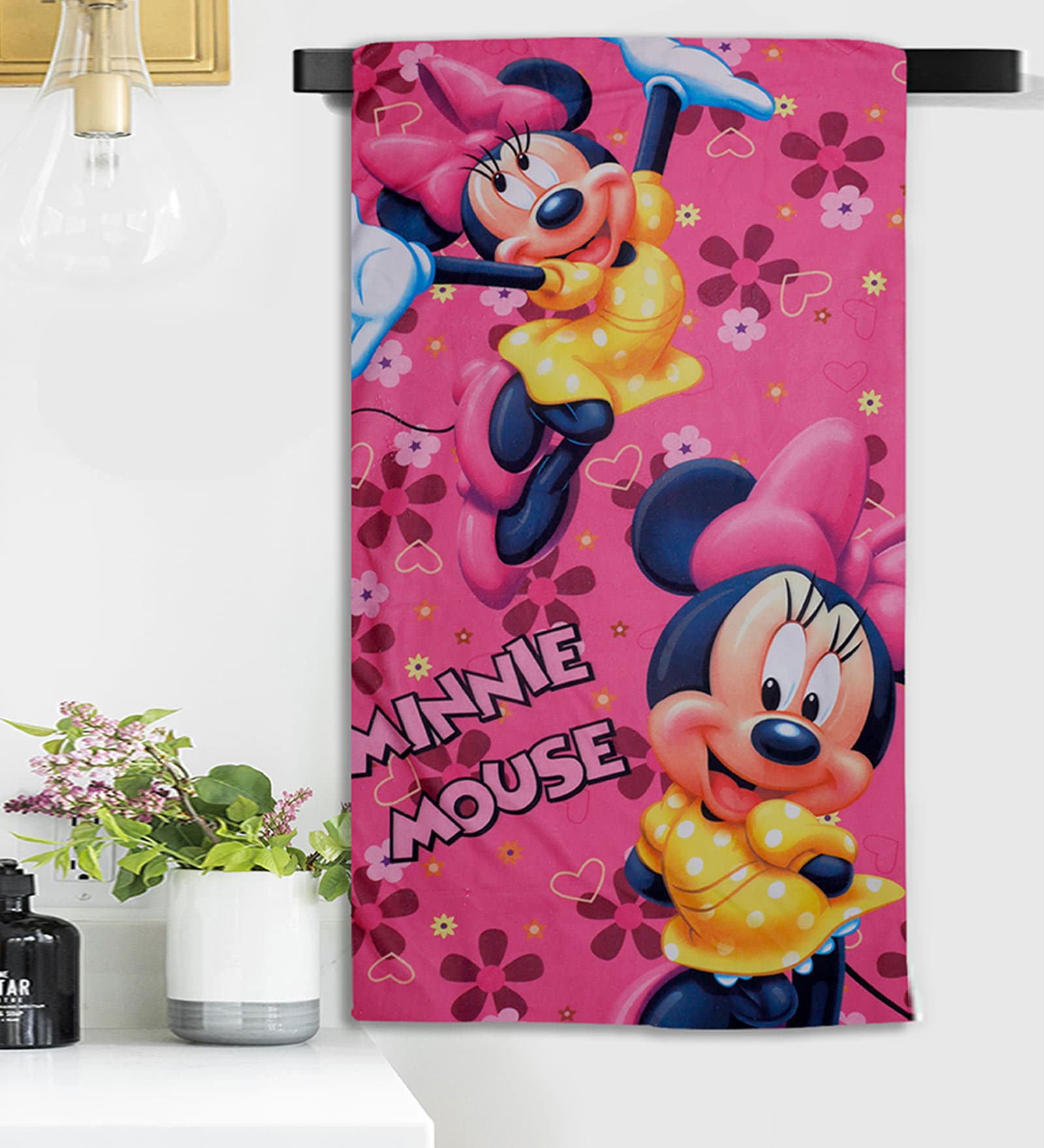 Buy Minnie Mouse Microfiber Bath Towel by Sassoon Fab at 38% OFF by ...