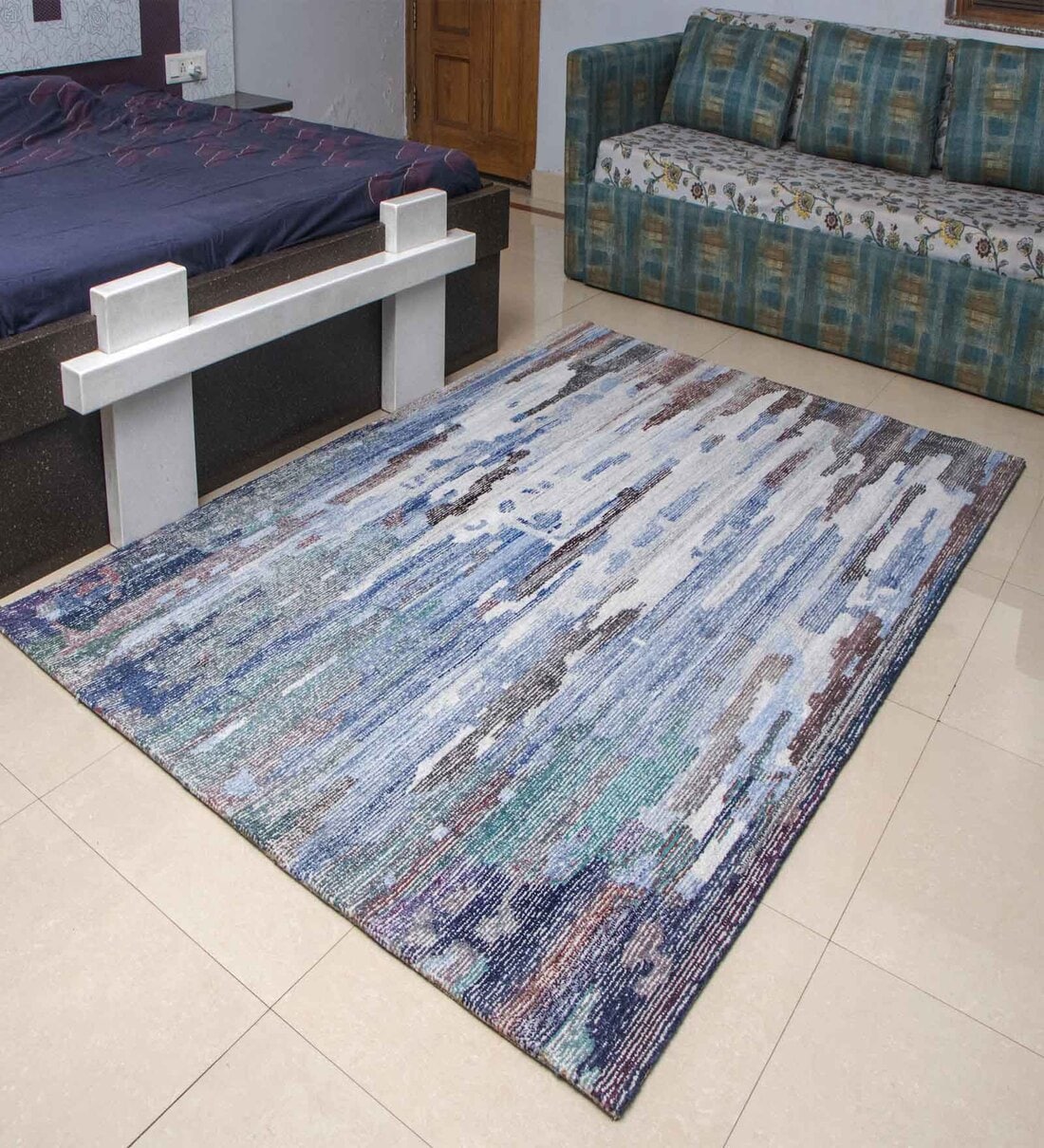 Buy Mutlicolor Abstract Polyester 5 ft x 8 ft Hand tufted Carpet at 19% ...