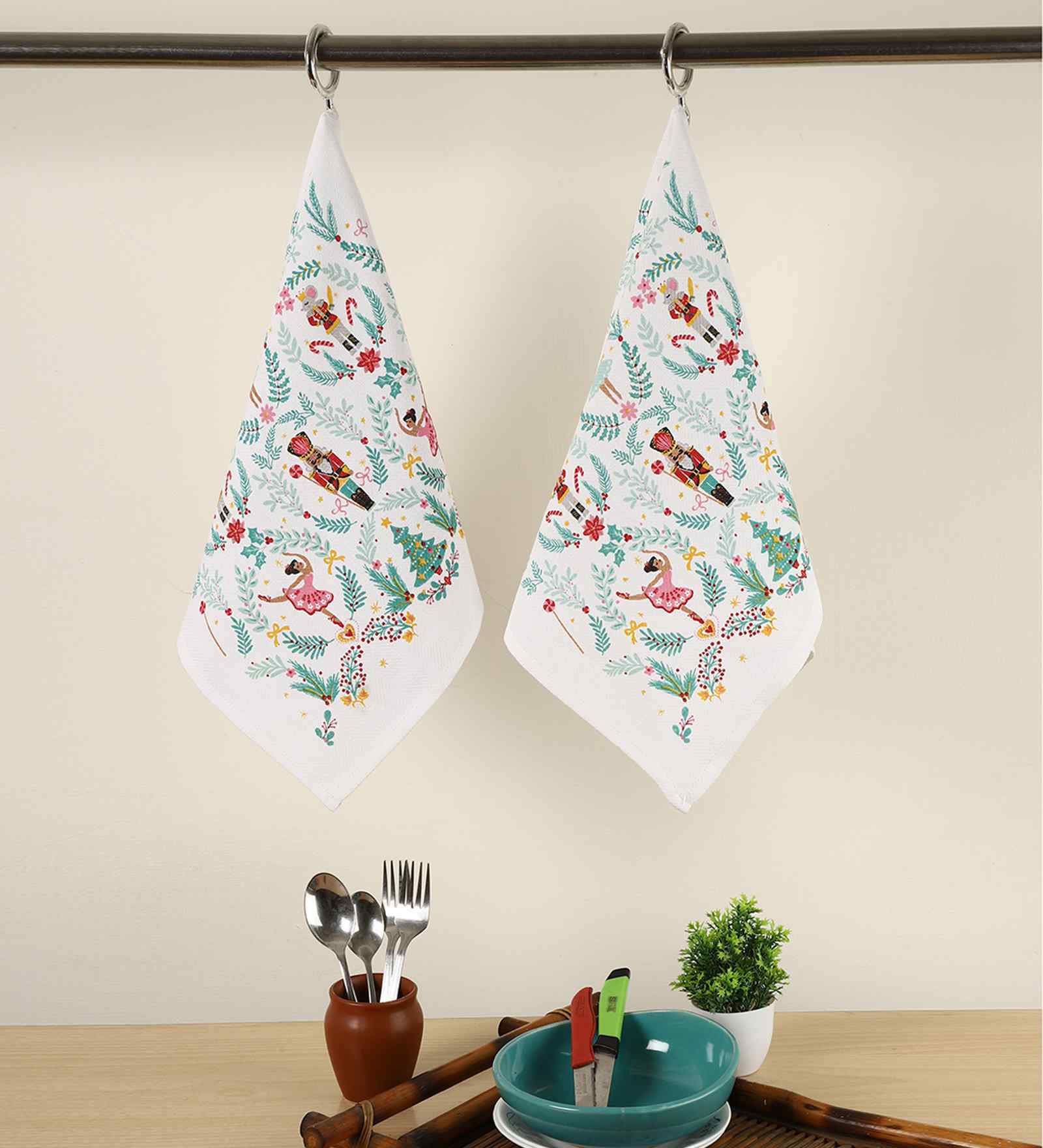 Buy Multicolor Cotton Printed 90 GSM Hand Towels (2 Pc) at 17% OFF by ...