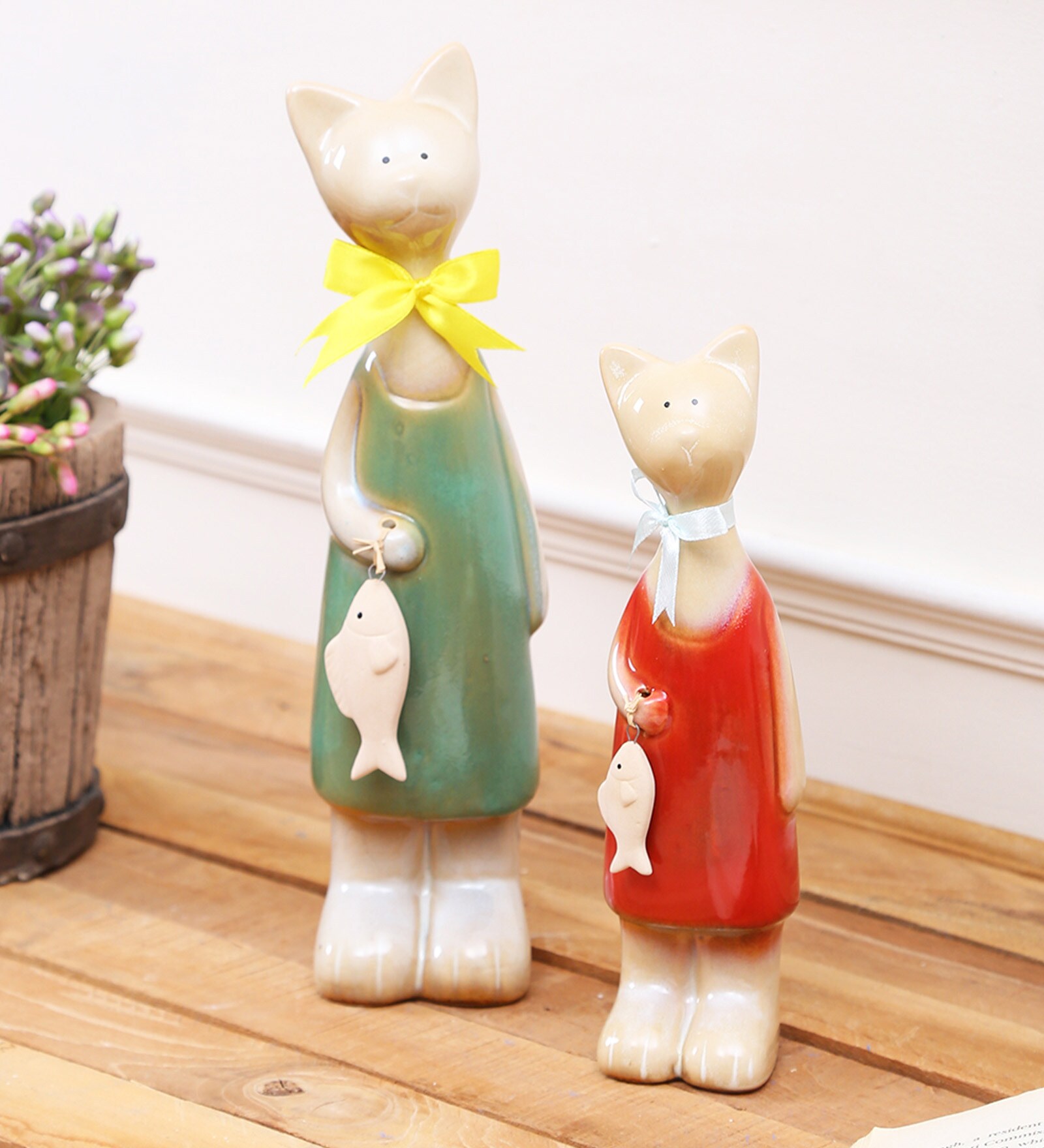Buy Multicolour Ceramic Keen Cat Duo Holding Fishes Figurine Set of 2 ...