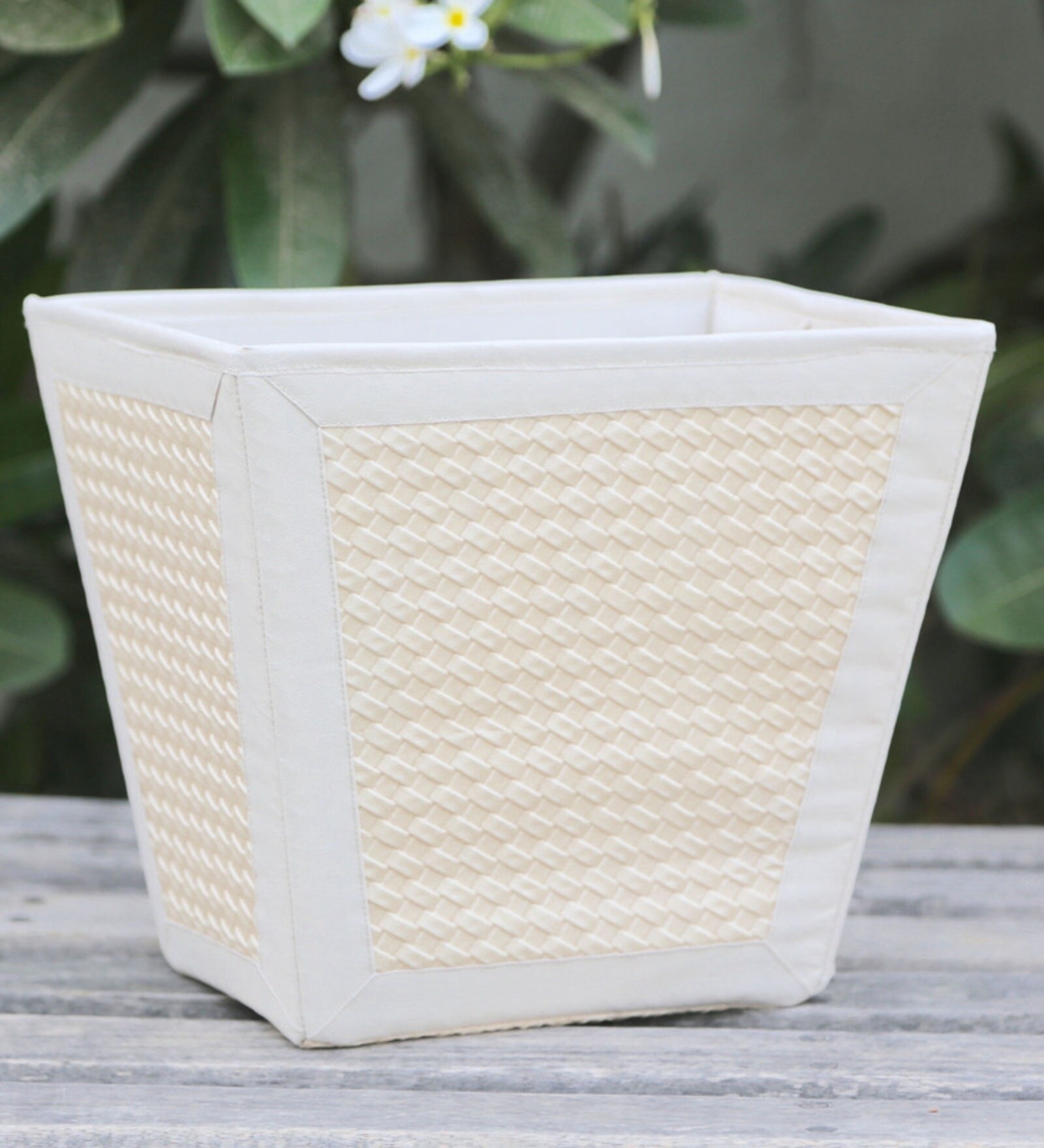 Buy Quirky Faux Leather & Nylon Room Dustbin at 52% OFF by My gift ...
