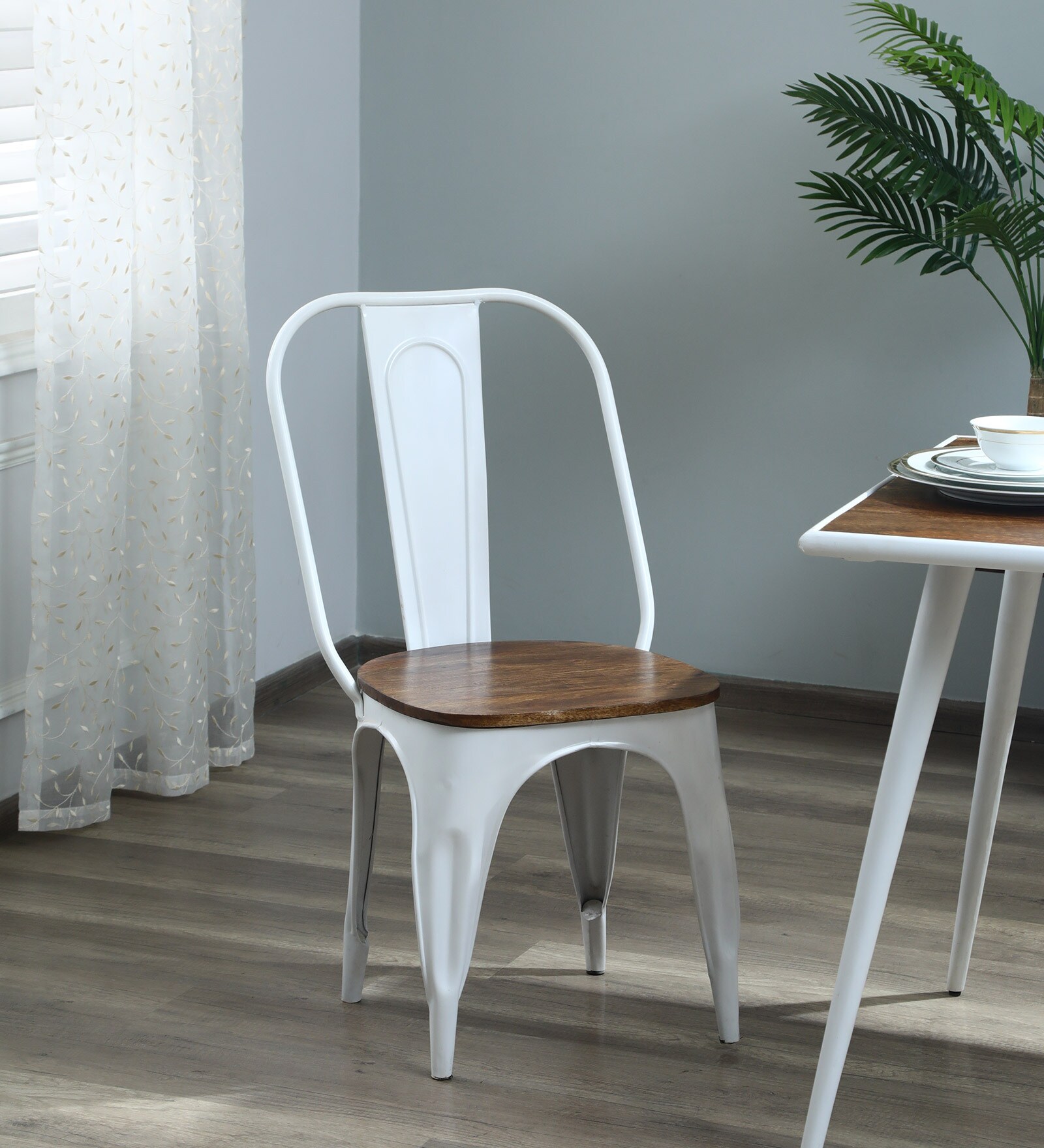 Buy Spaulding Metal Iconic Chair in White Colour at 4% OFF by Bohemiana ...