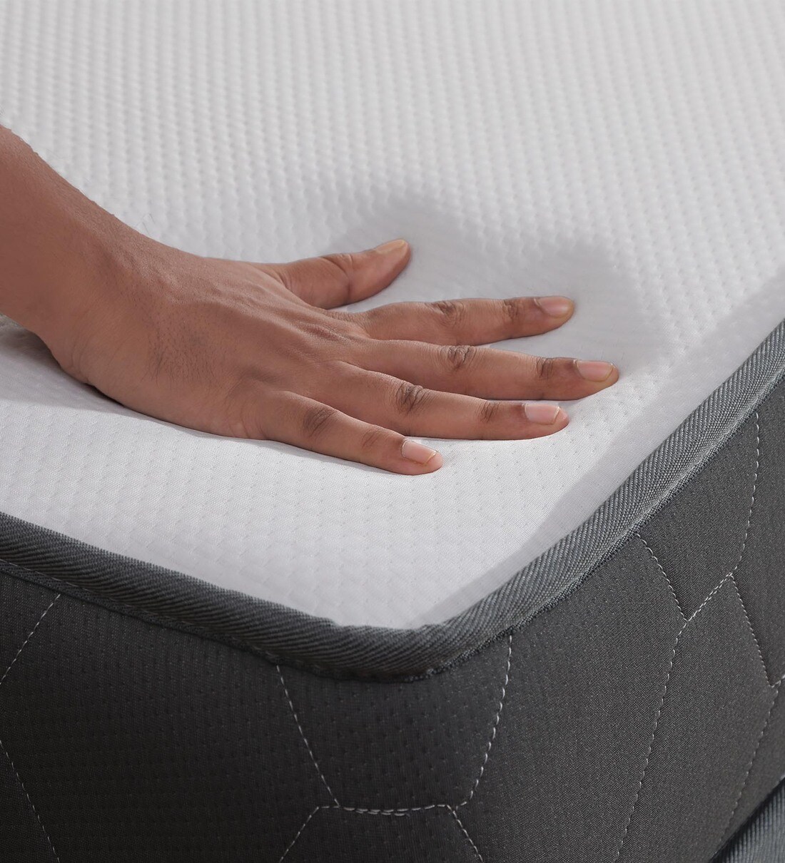 Buy Nube 5 inch Memory Foam Single Mattress in White Colour Online ...